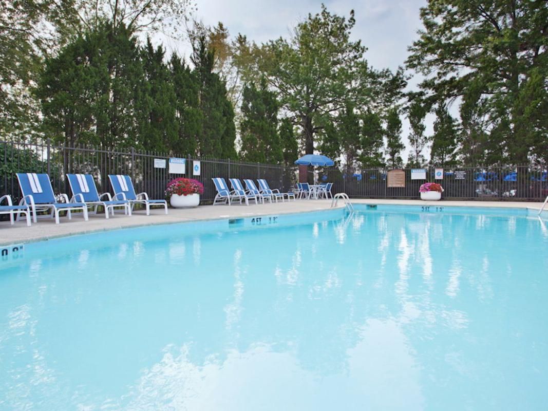 Hotel in Warren Michigan | avid hotel Detroit - Warren