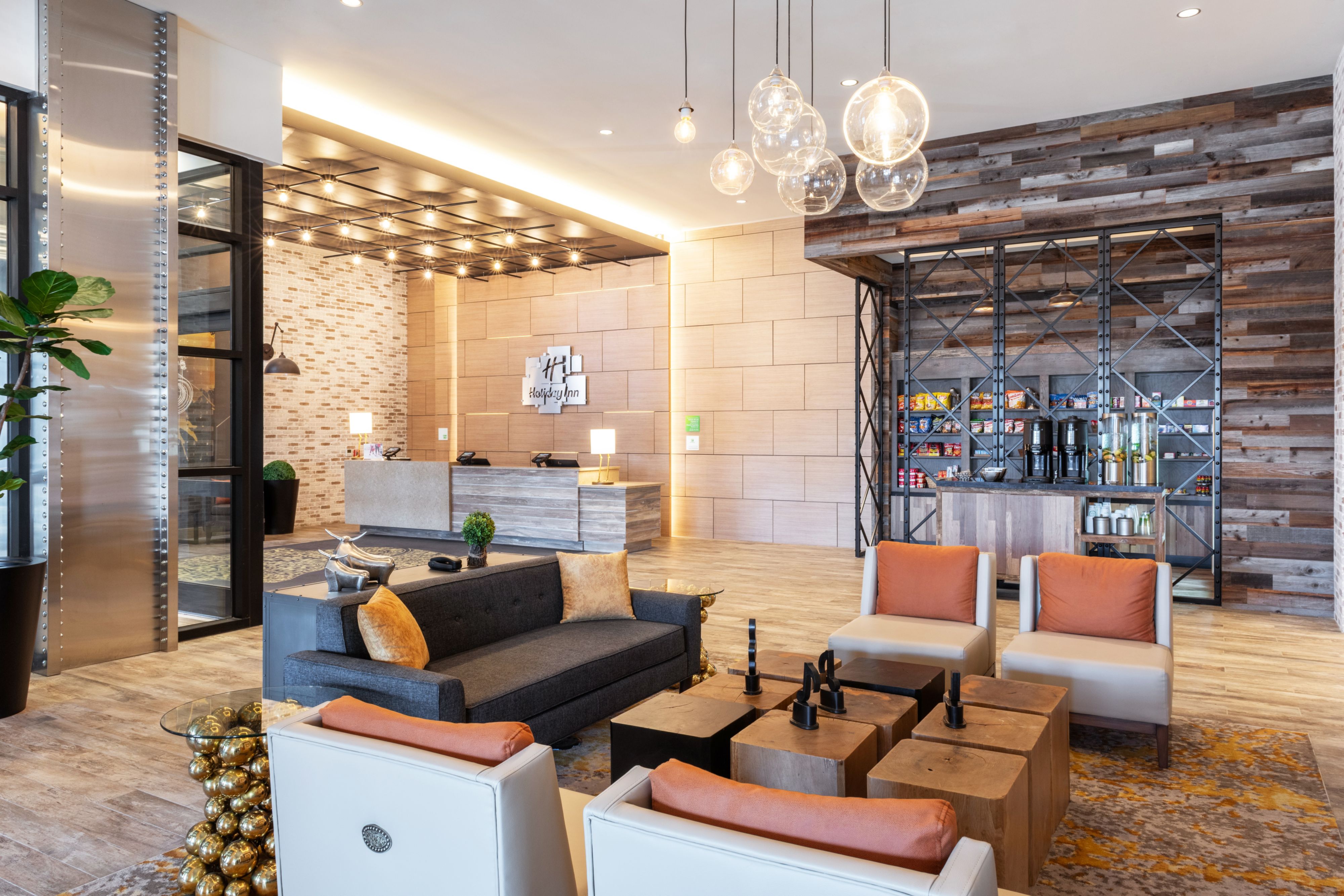 Holiday Inn® Hotels | Book Family Friendly Hotels Worldwide | Official Site