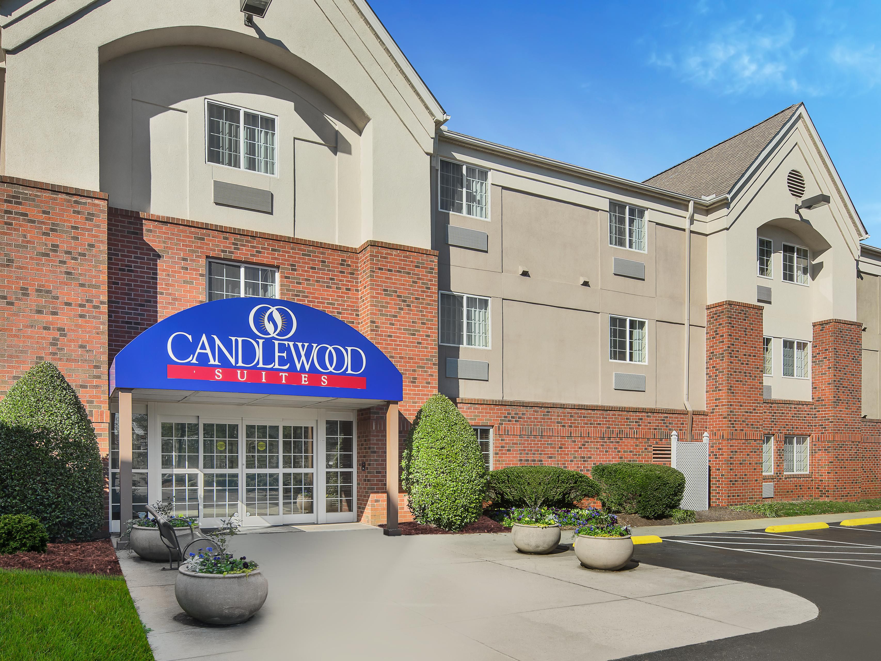 Hotel in Raleigh, NC | Candlewood Suites Raleigh Crabtree