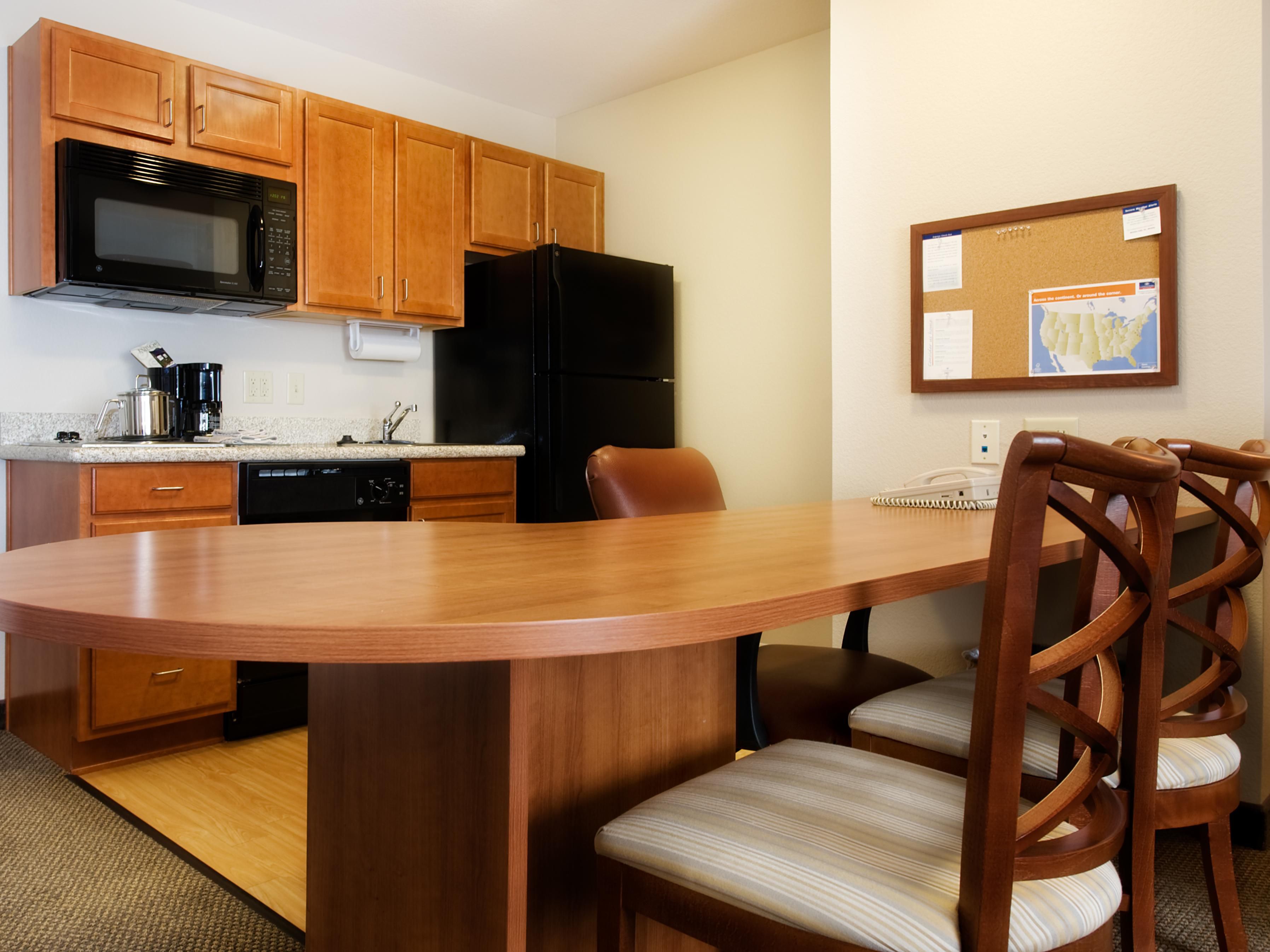 Hotel in Wichita Falls, TX | Candlewood Suites Wichita Falls @ Maurine St.
