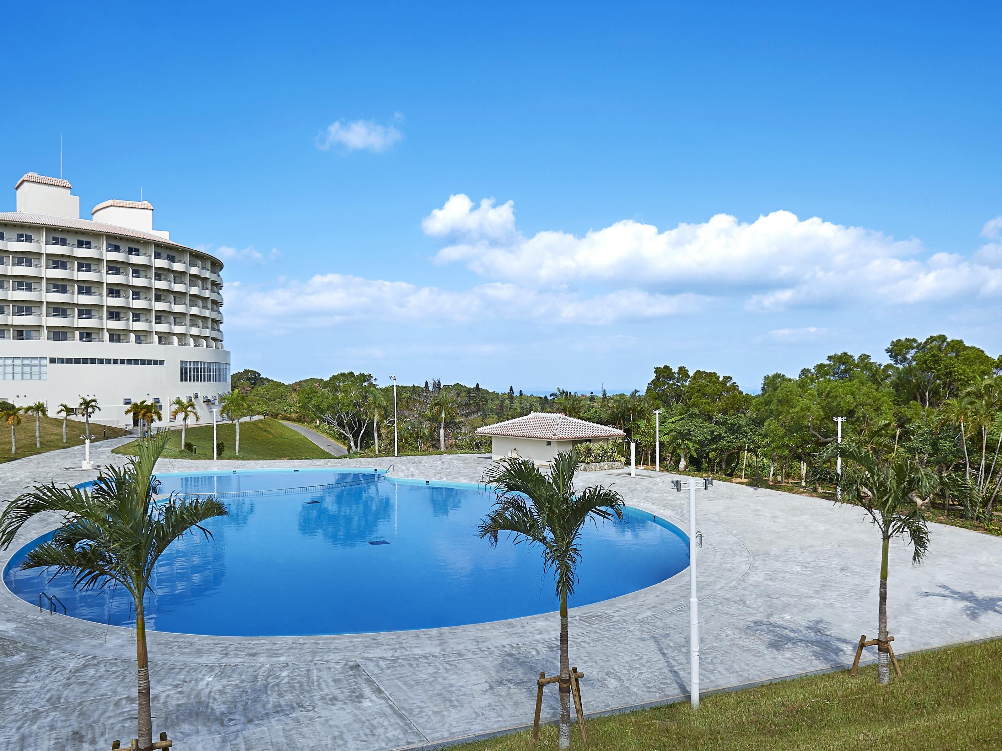 ANA Crowne Plaza Okinawa Uruma Hills｜Official Website - IHG