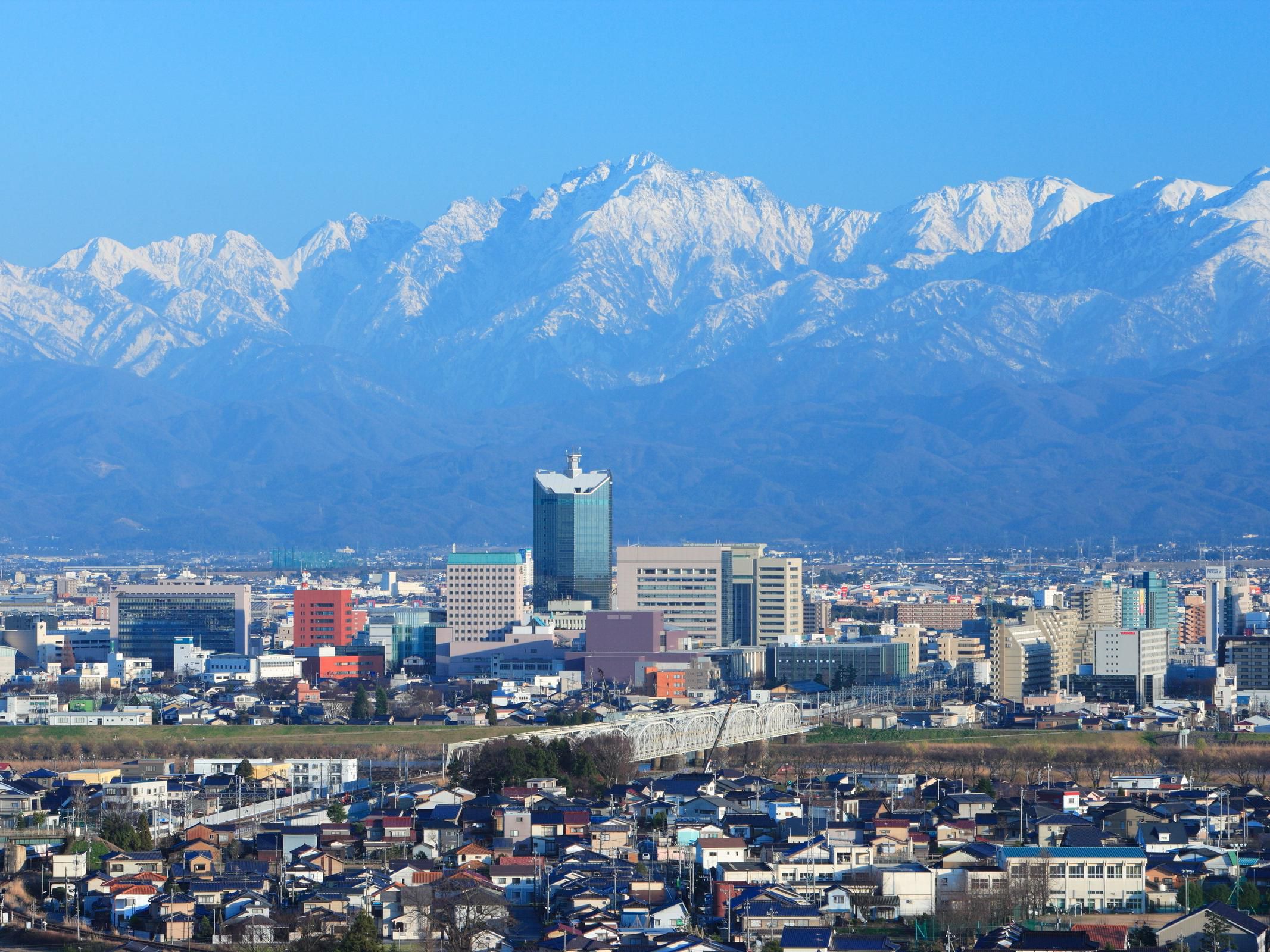 ANA Crowne Plaza Toyama | Panoramic views and world-class cuisine await ...