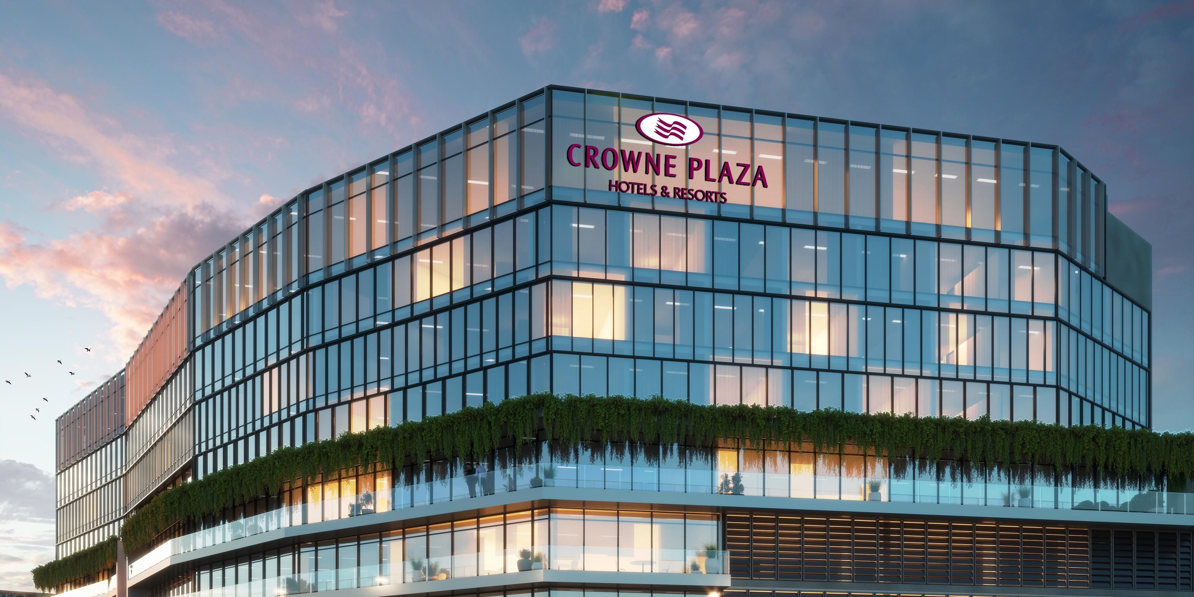 Crowne Plaza Adelaide Mawson Lakes hotel accommodation restaurant and bar