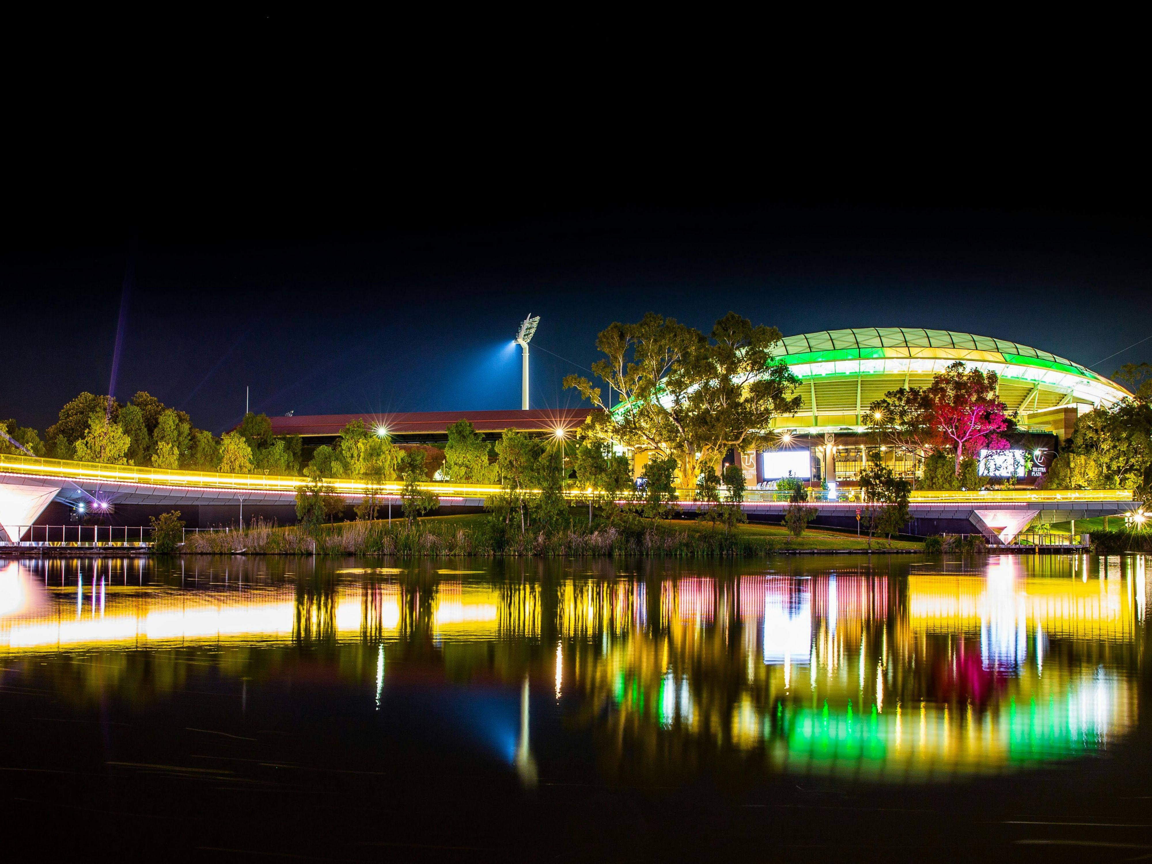 Crowne Plaza Adelaide Mawson Lakes hotel accommodation restaurant and bar