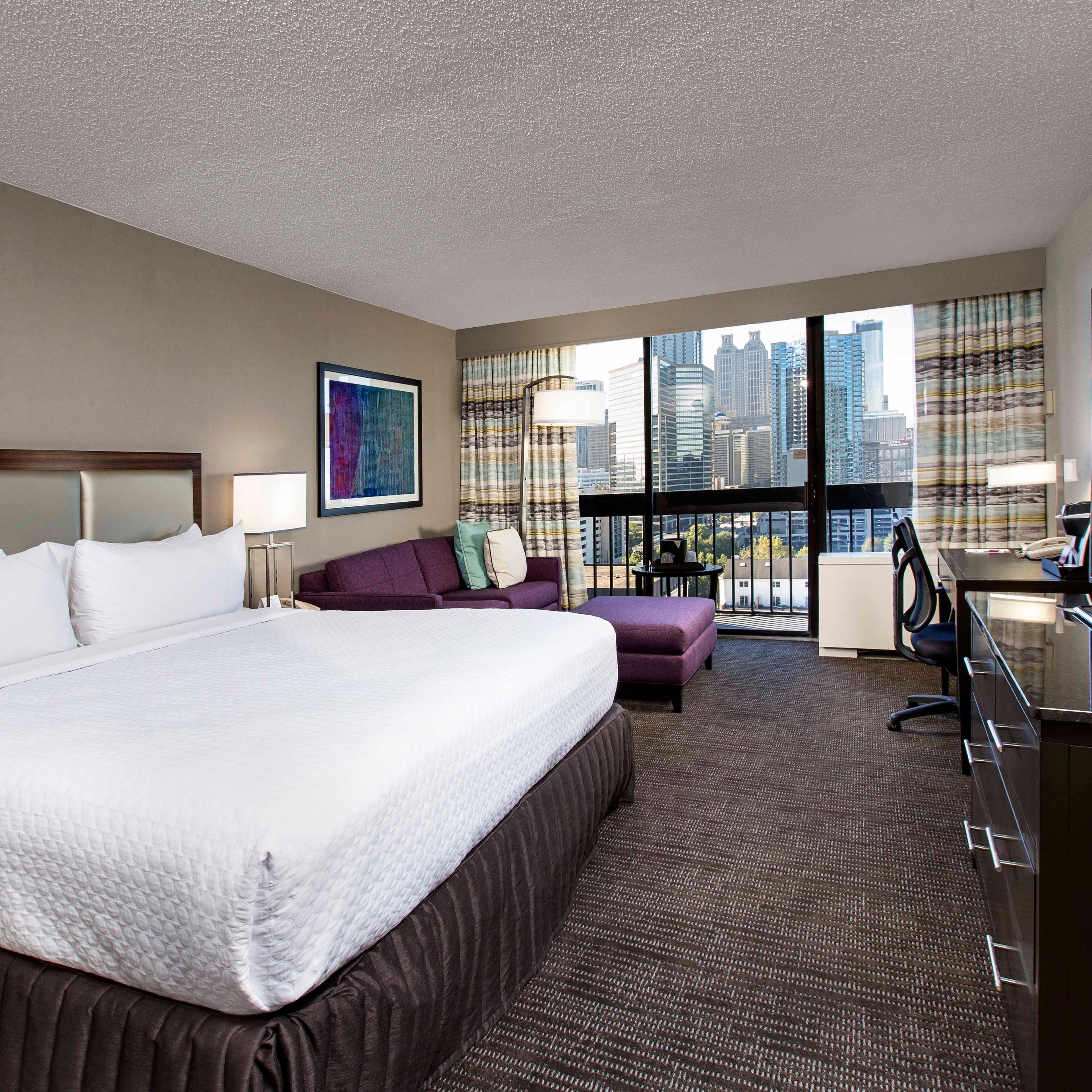 Atlanta Hotels Near Georgia Aquarium & Georgia Tech | Crowne Plaza ...