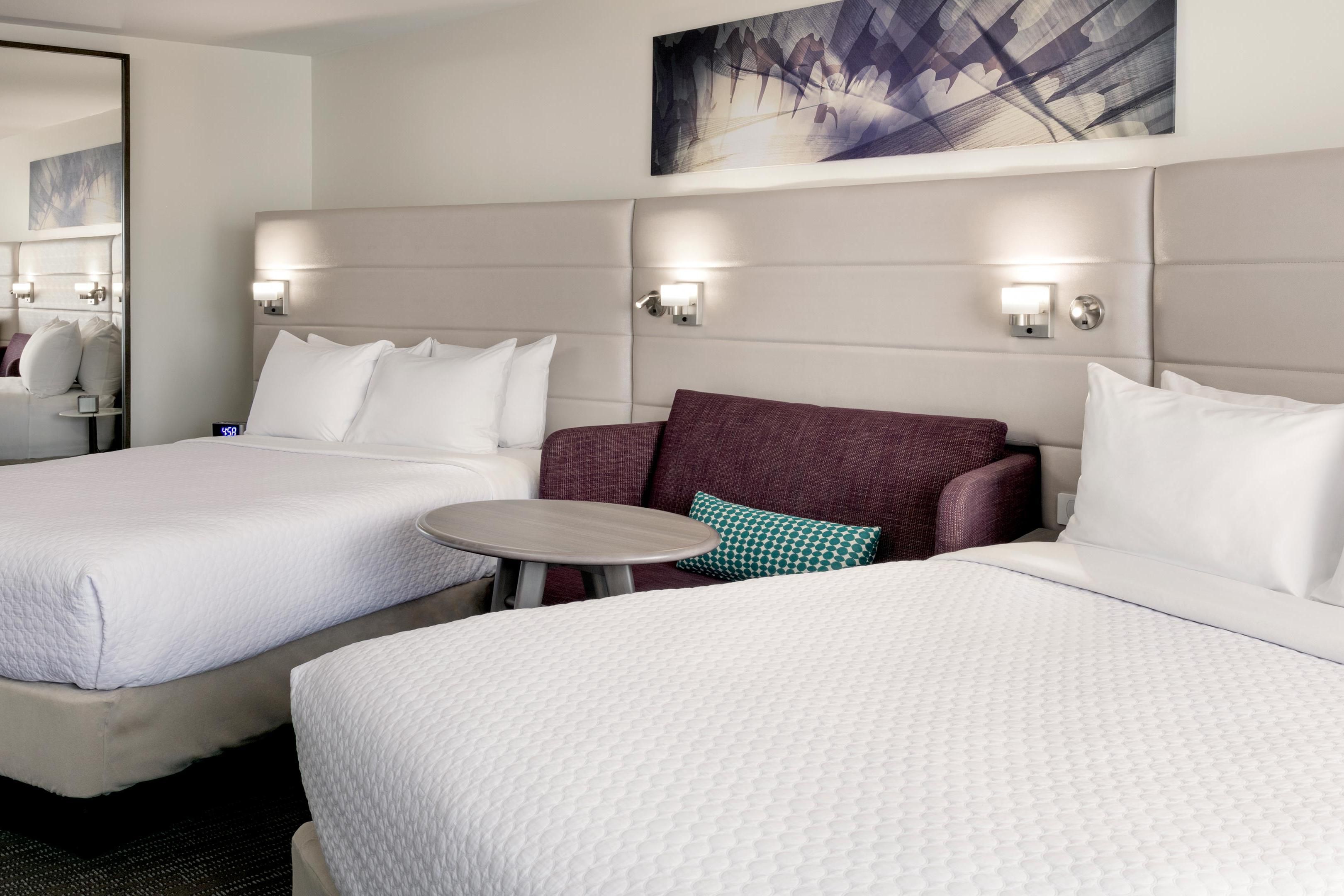 Atlanta Hotels Near Georgia Aquarium & Georgia Tech | Crowne Plaza ...