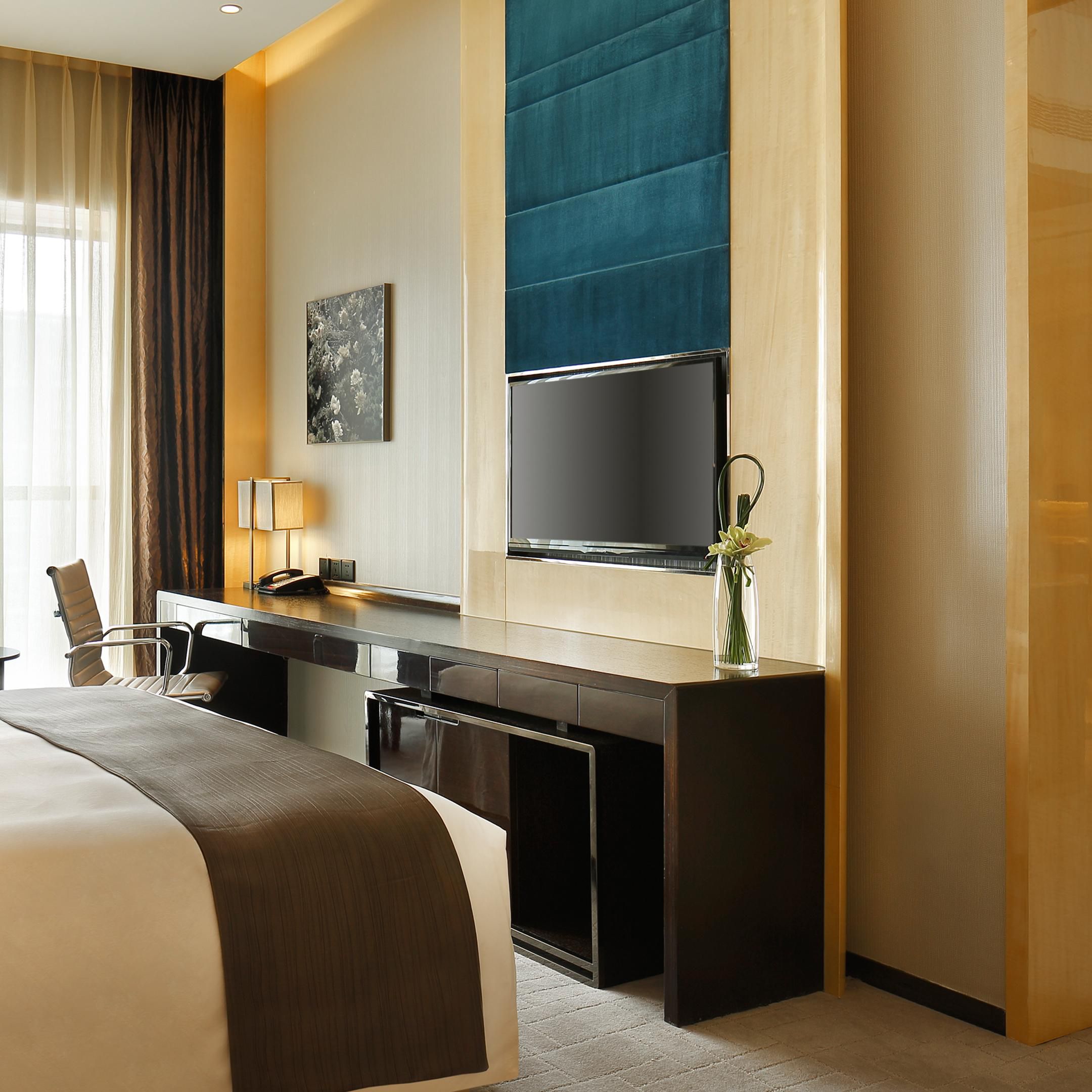 Business Hotels in Beijing, China | Crowne Plaza Beijing Lido