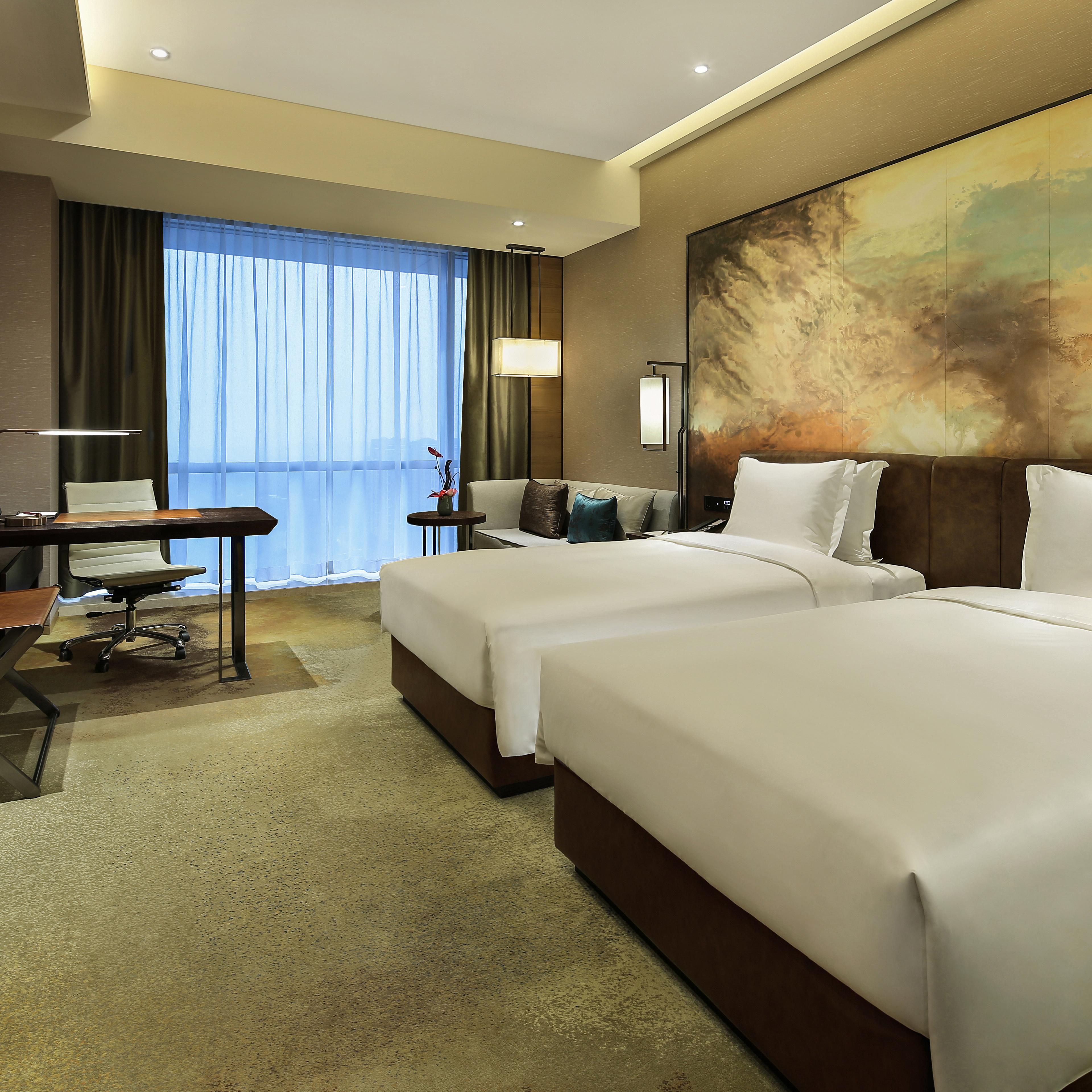 Business Hotel in Chengdu Near City Attractions | Crowne Plaza Chengdu ...