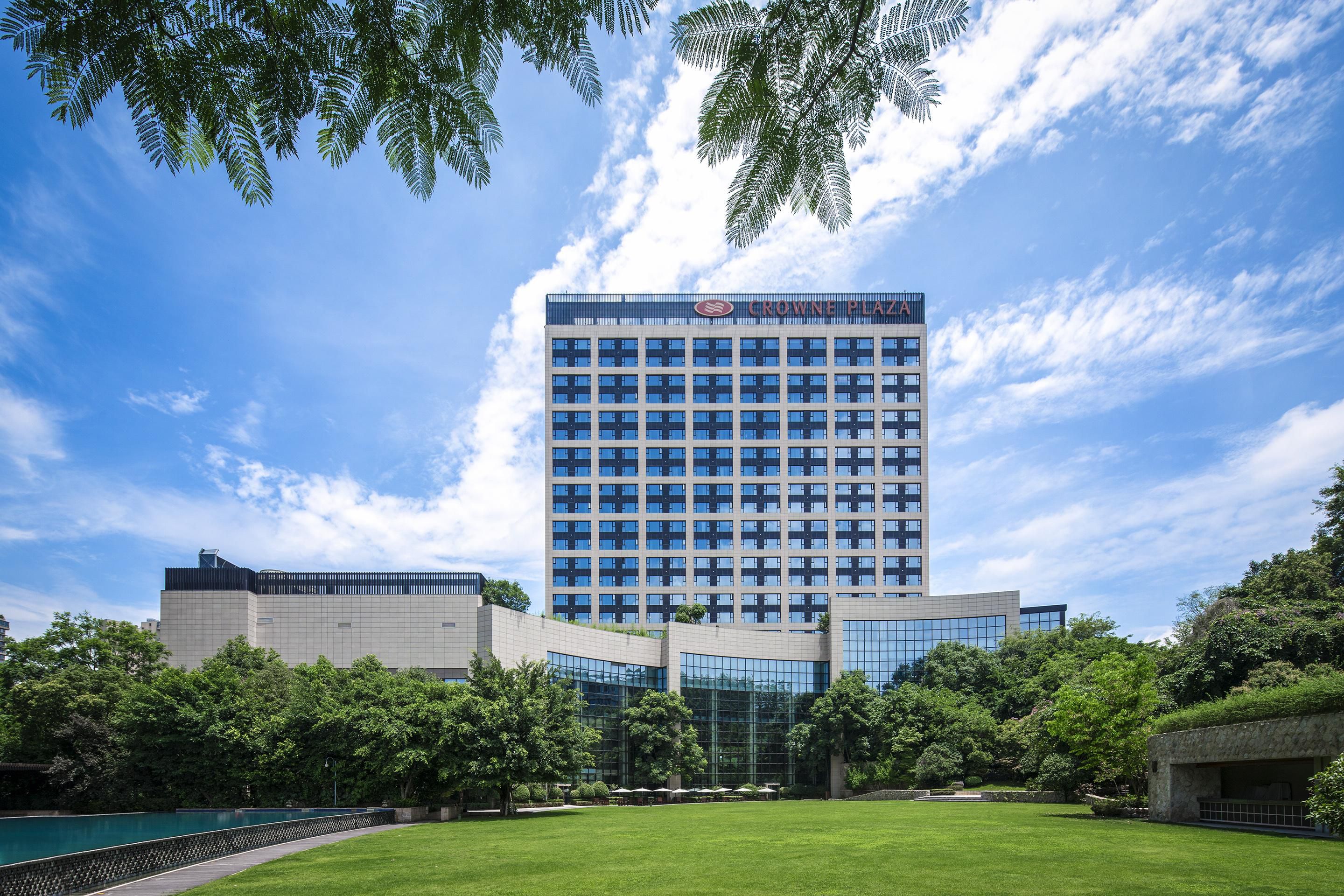 Chengdu Hotels near Panda | Crowne Plaza Chengdu Panda Garden