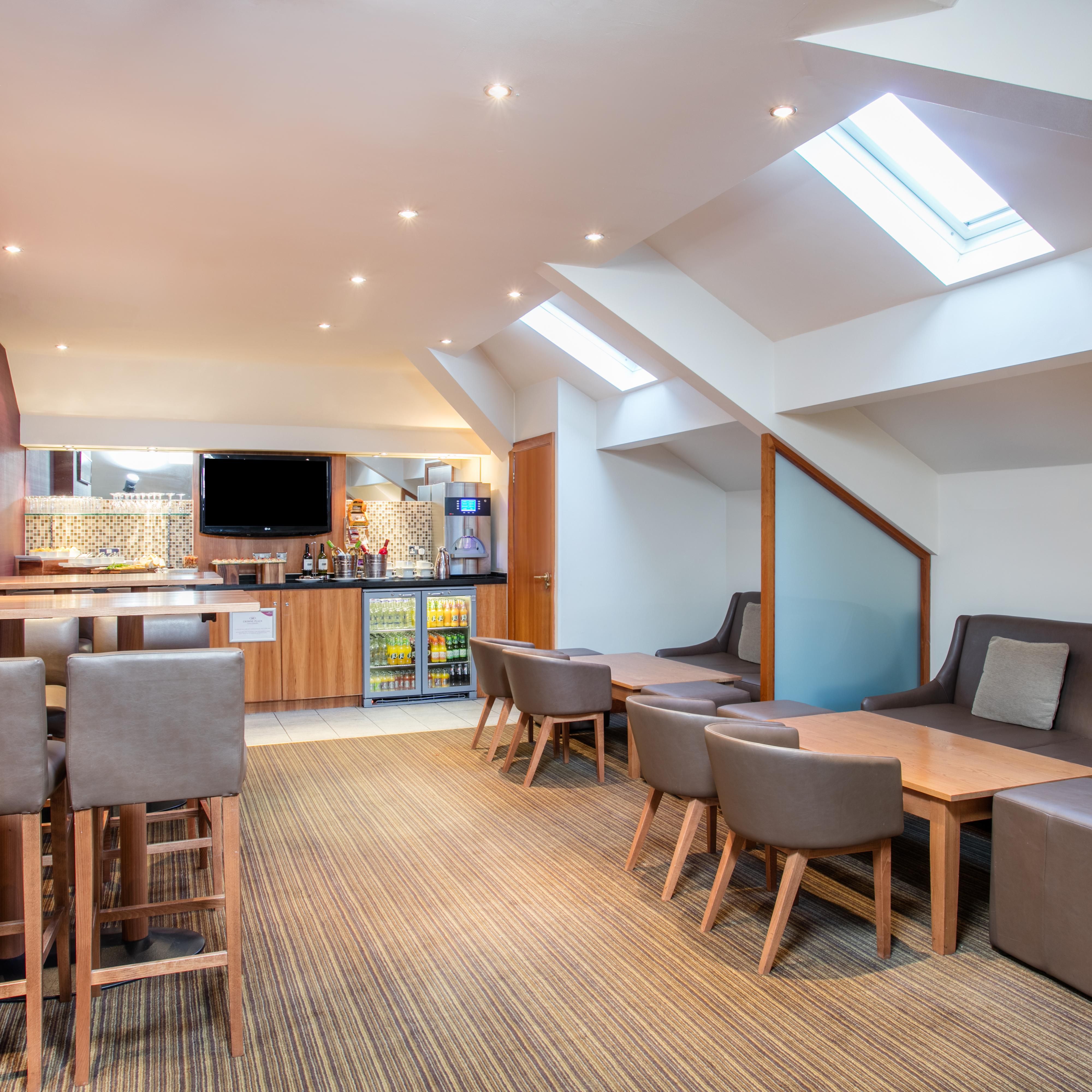 Business 4-Star Hotels In Chester: Crowne Plaza Chester