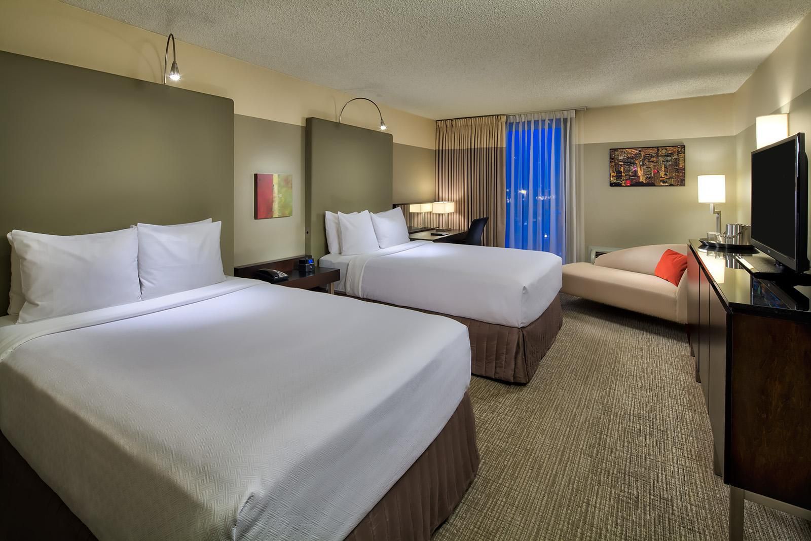 Business Hotel in the Chicago West Loop | Crowne Plaza Chicago West Loop