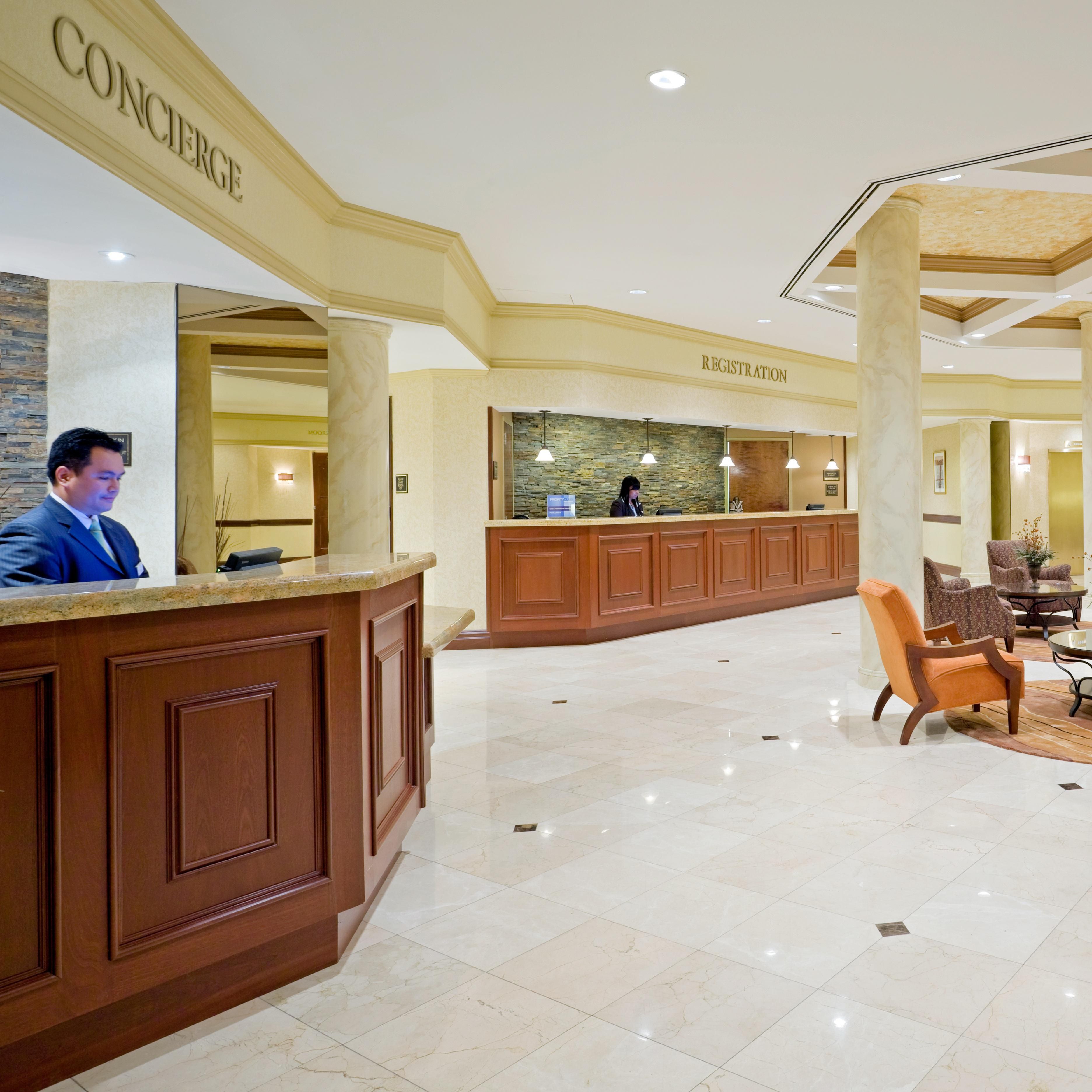 Hotels in Edison, New Jersey | Crowne Plaza Edison