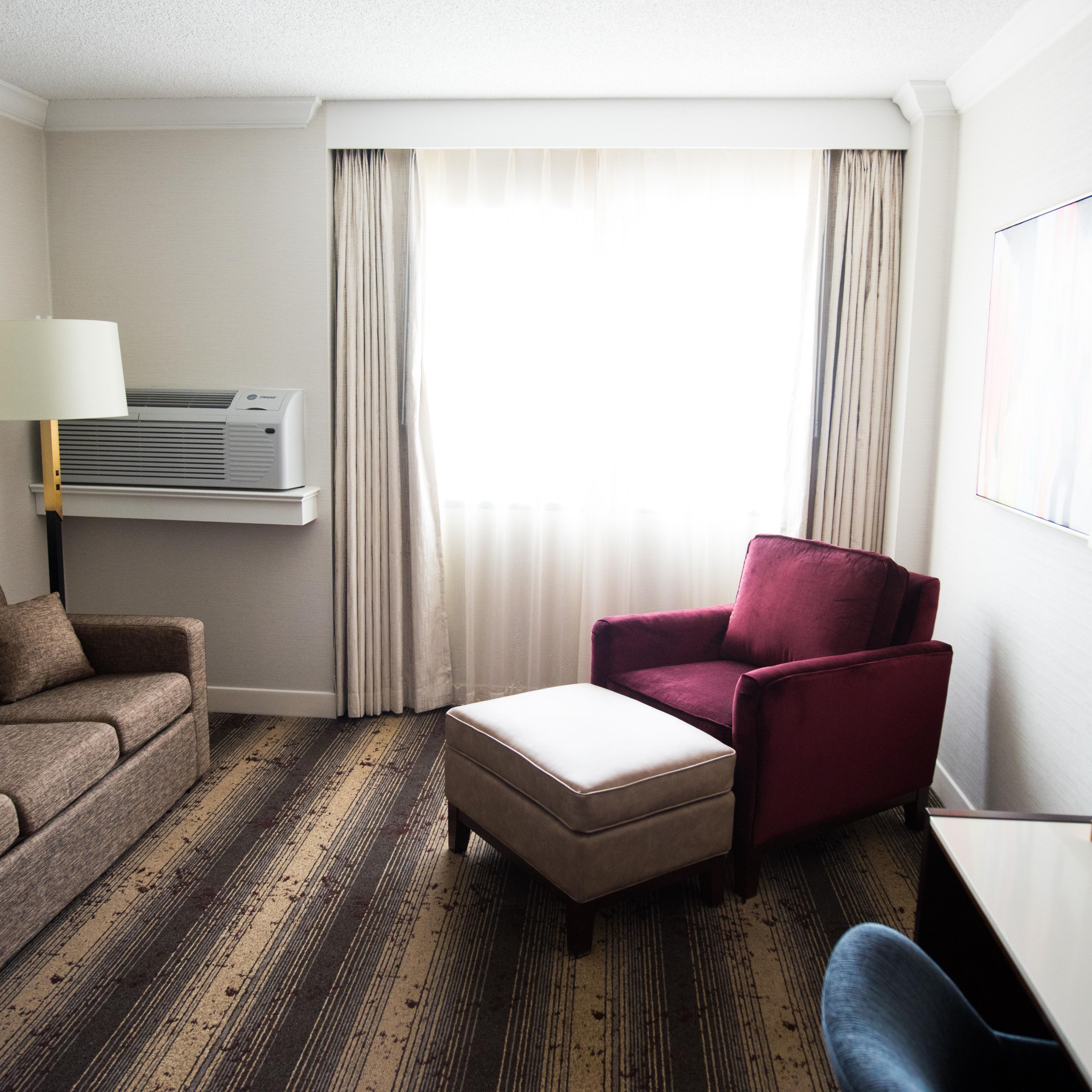 Hotels in Edison, New Jersey | Crowne Plaza Edison