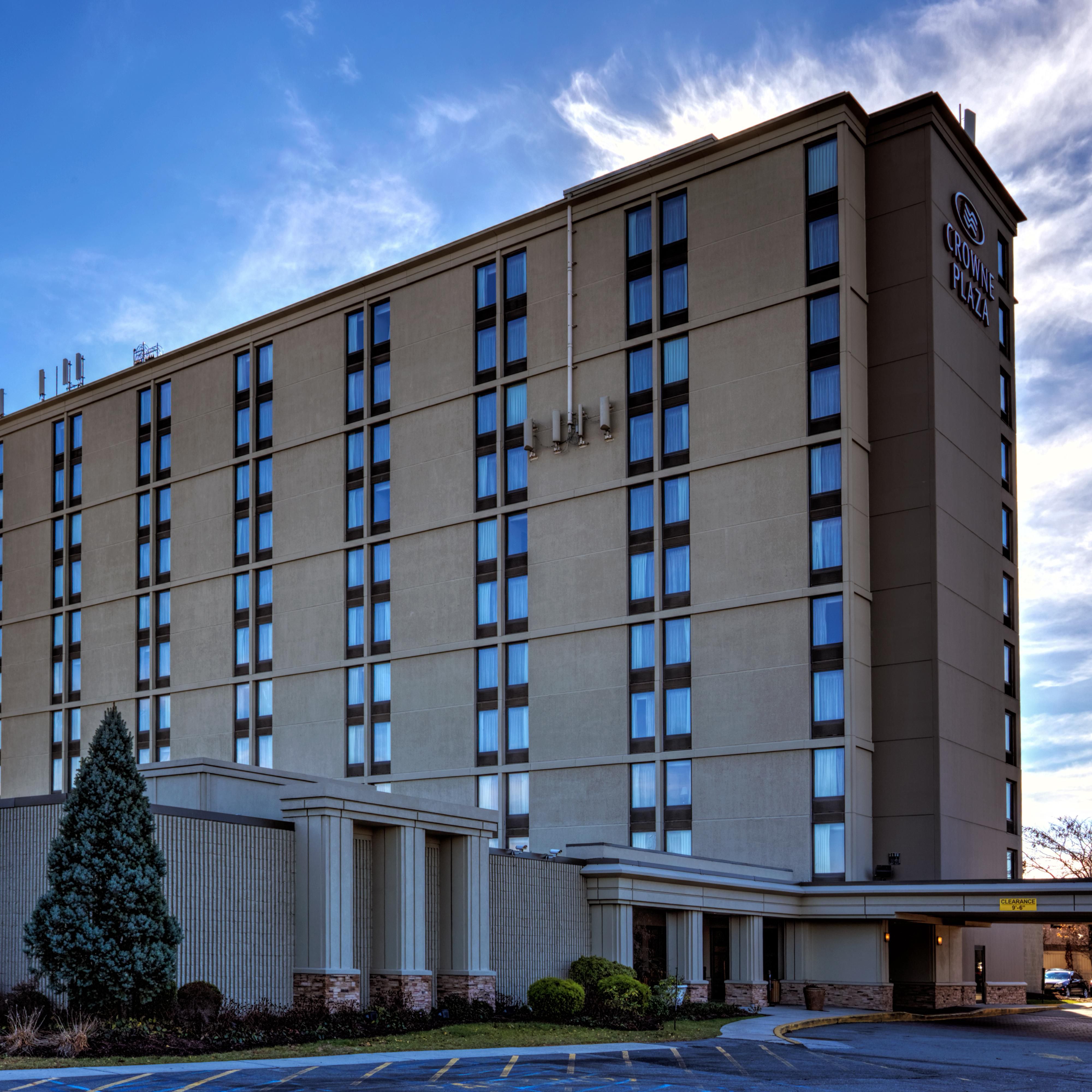 Crowne Plaza Newark Airport
