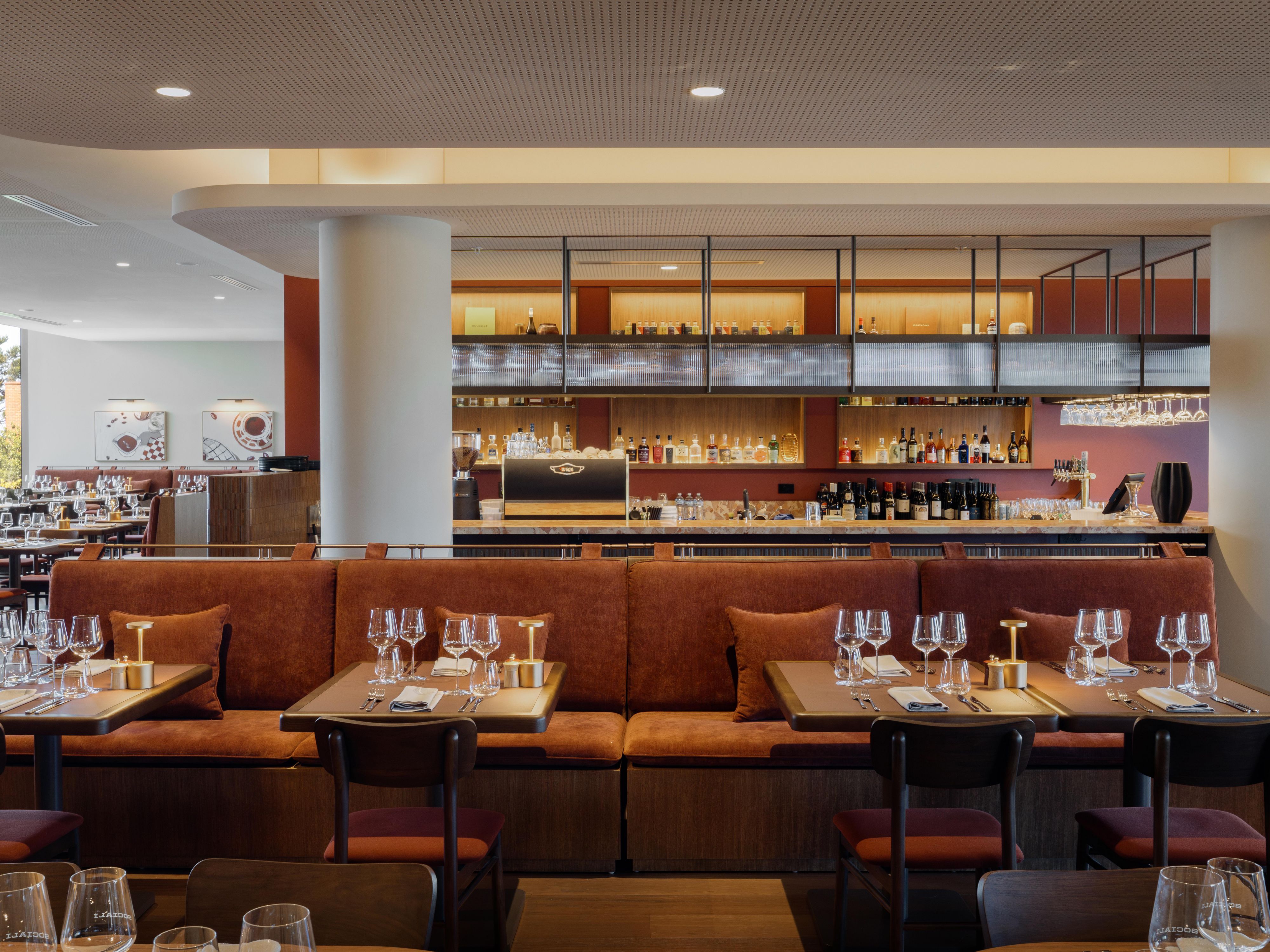 Crowne Plaza Geelong Dining Options
