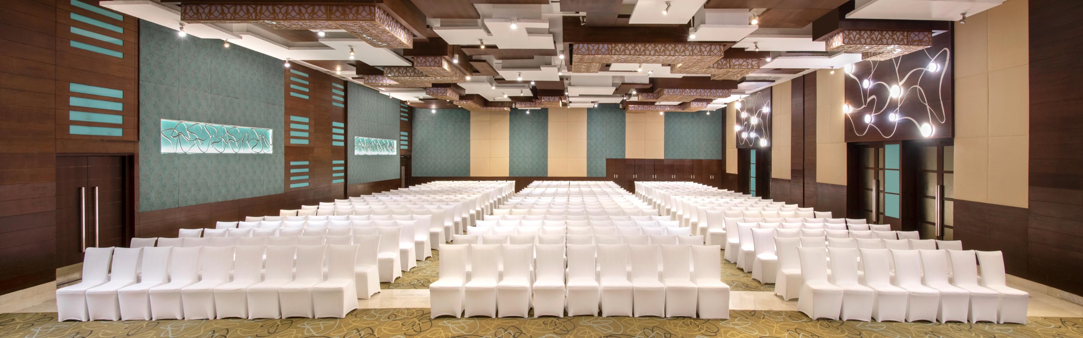 Crowne Plaza Greater Noida - Hotel Meeting Rooms for Rent