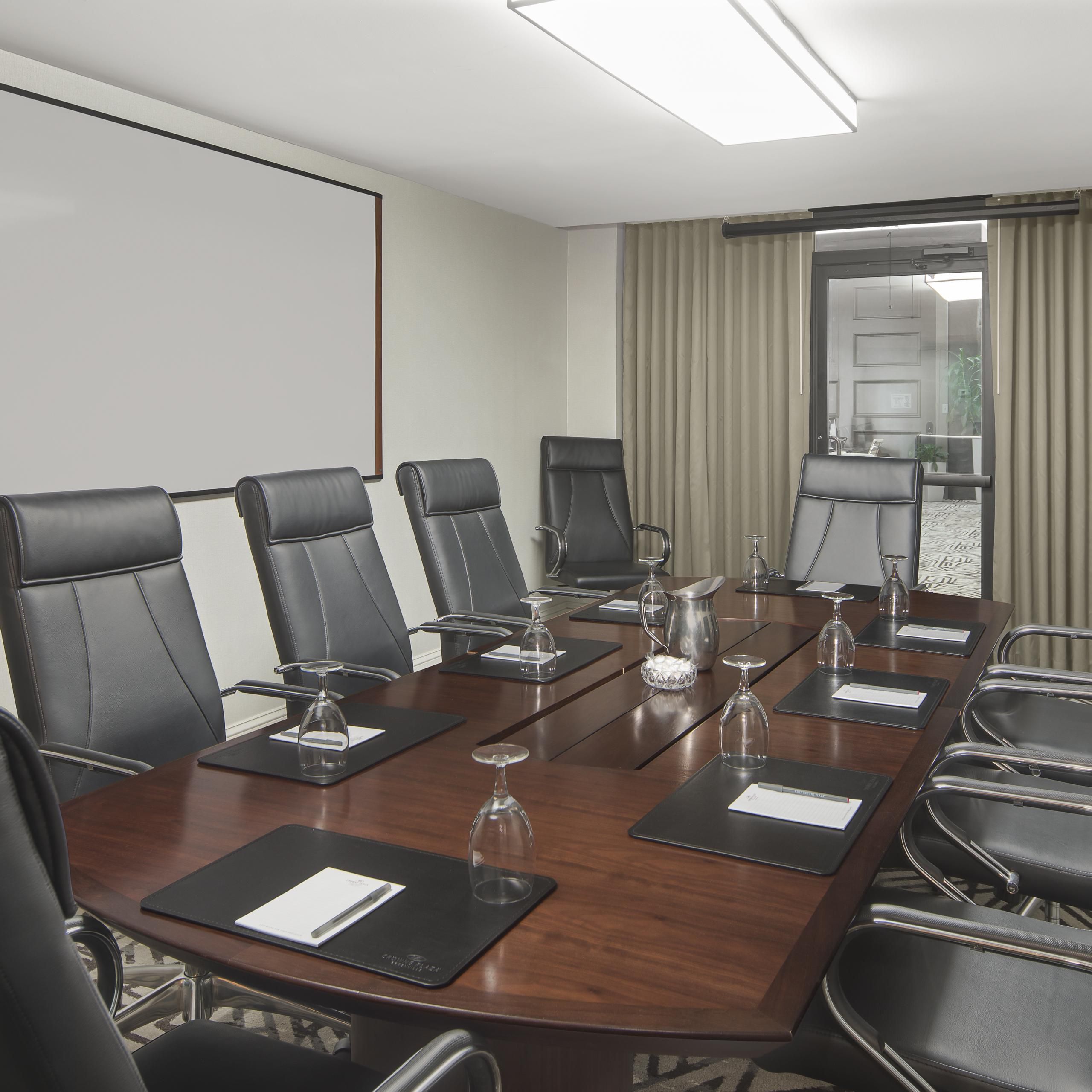 Hotels in Greenville, SC | Crowne Plaza Greenville-I-385-Roper Mtn Rd