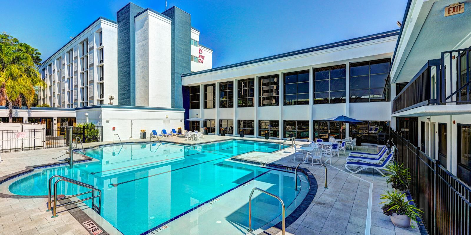 Hotels in Jacksonville, Florida | Crowne Plaza Jacksonville Airport / I-95N