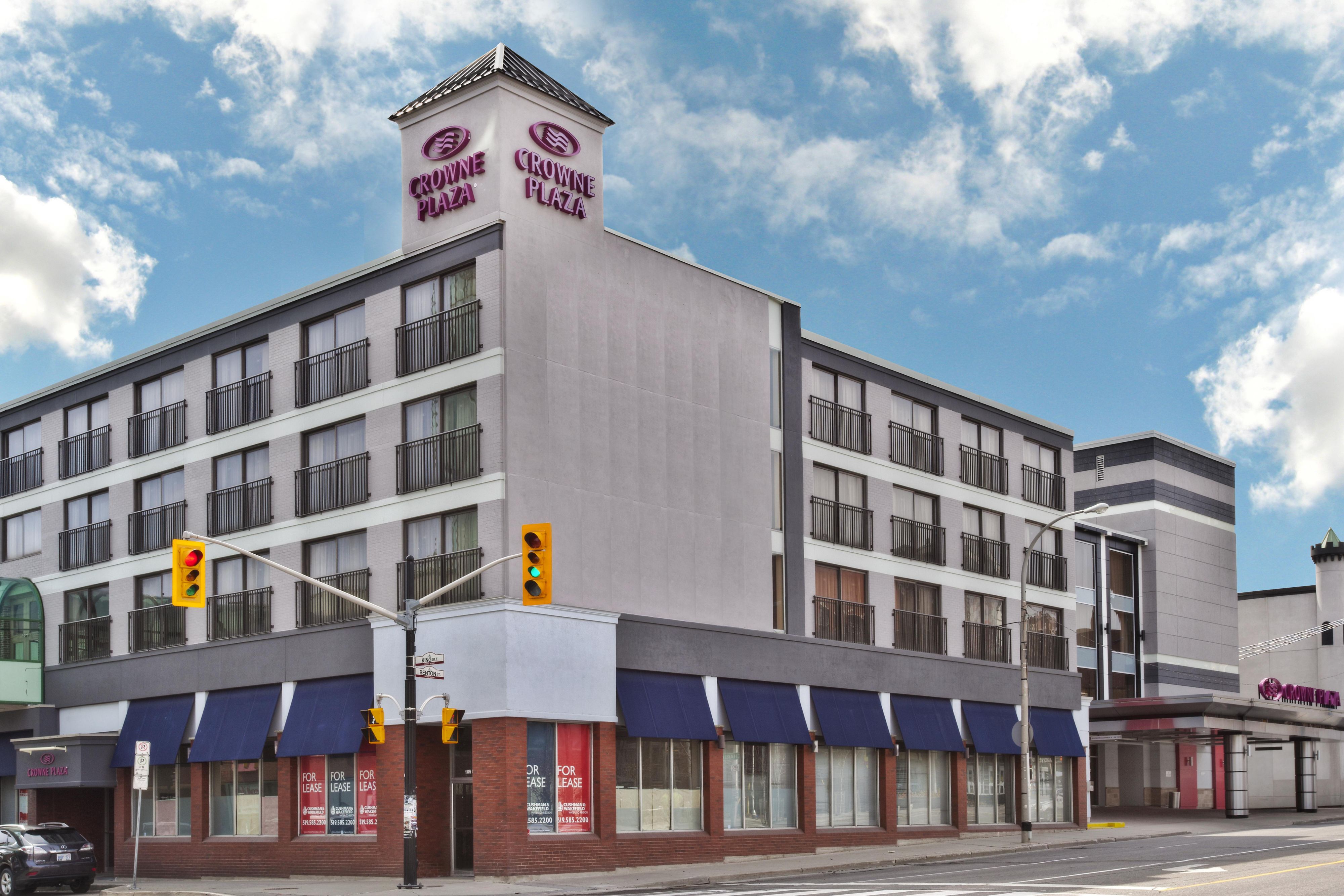 Hotels in Kitchener, Ontario | Crowne Plaza Kitchener-Waterloo