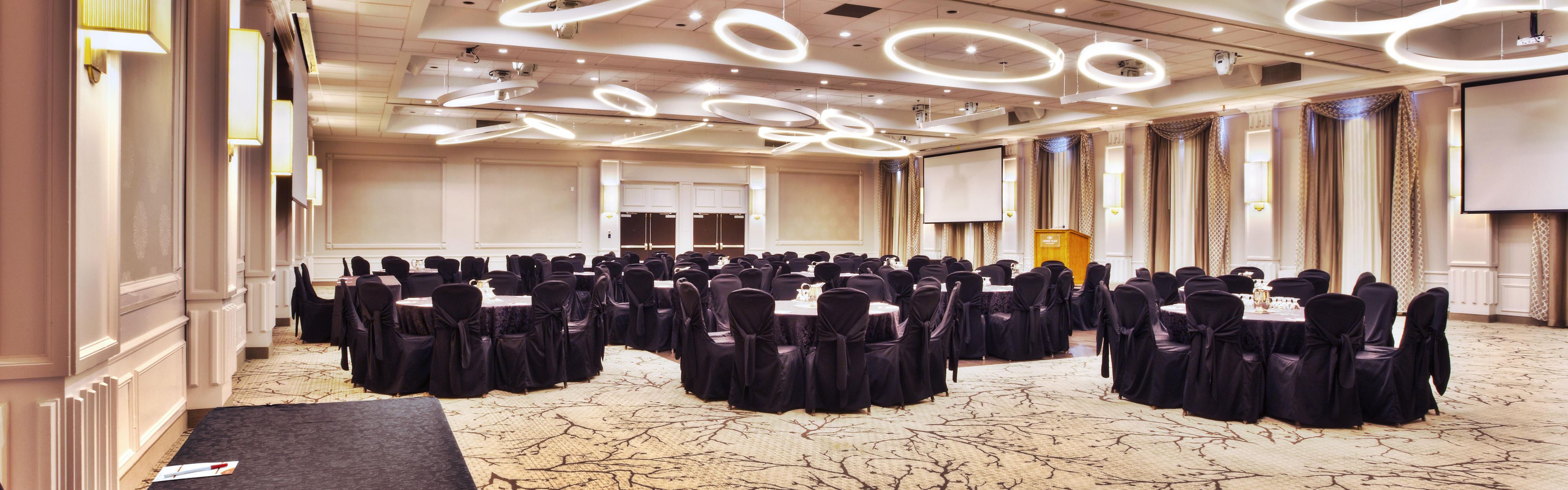 Crowne Plaza Kitchener-Waterloo - Hotel Meeting Rooms for Rent