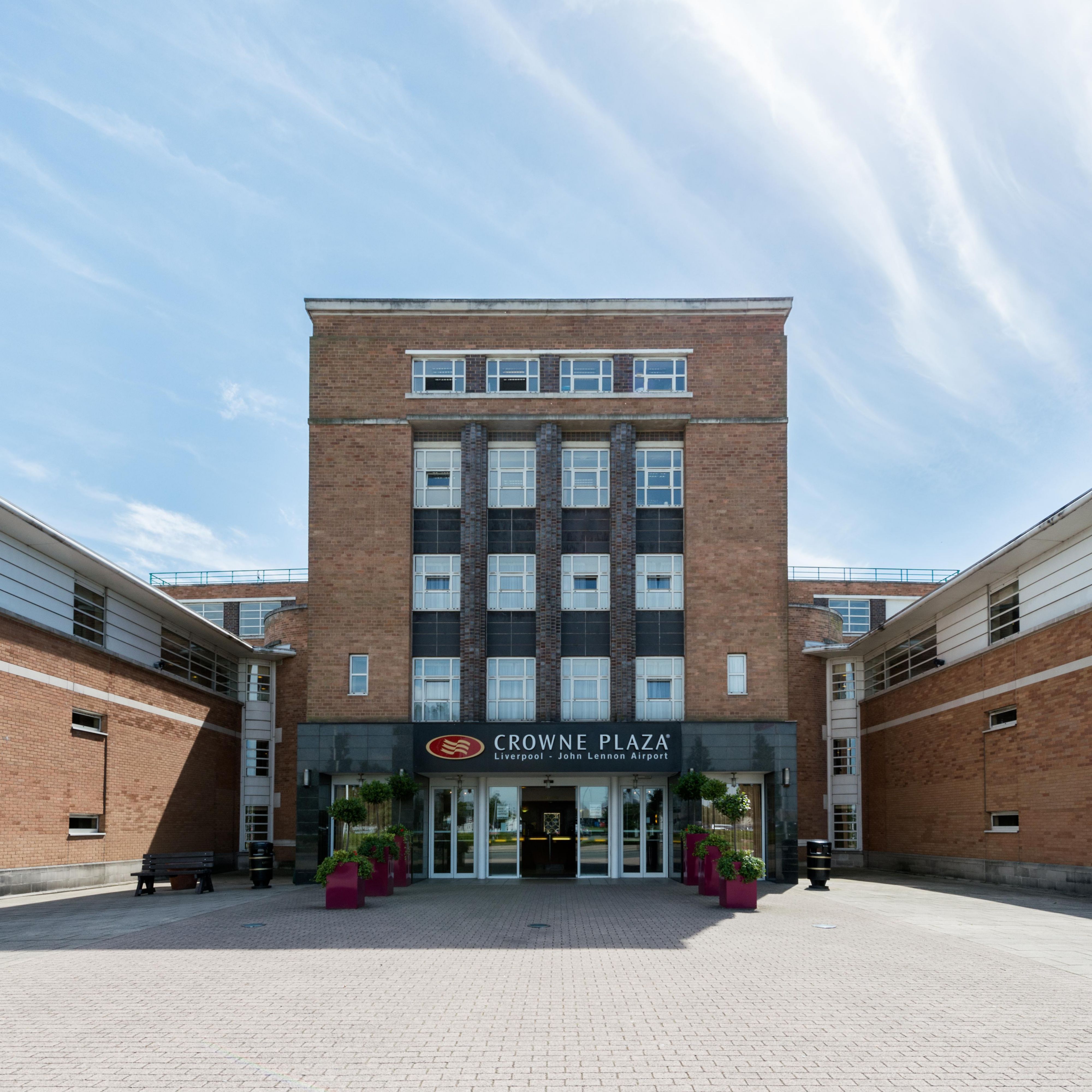 Crowne Plaza Liverpool John Lennon Airport - Liverpool, United Kingdom