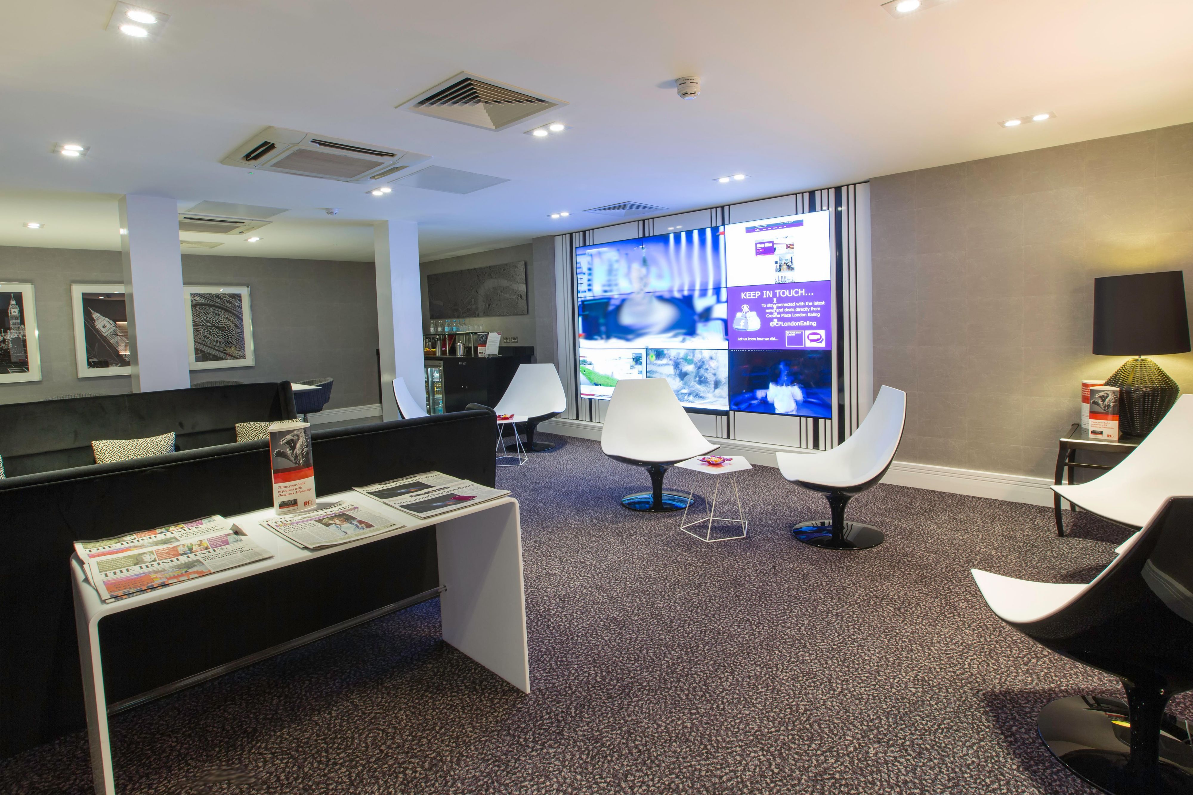 4-Star Hotel In Ealing: Crowne Plaza London - Ealing