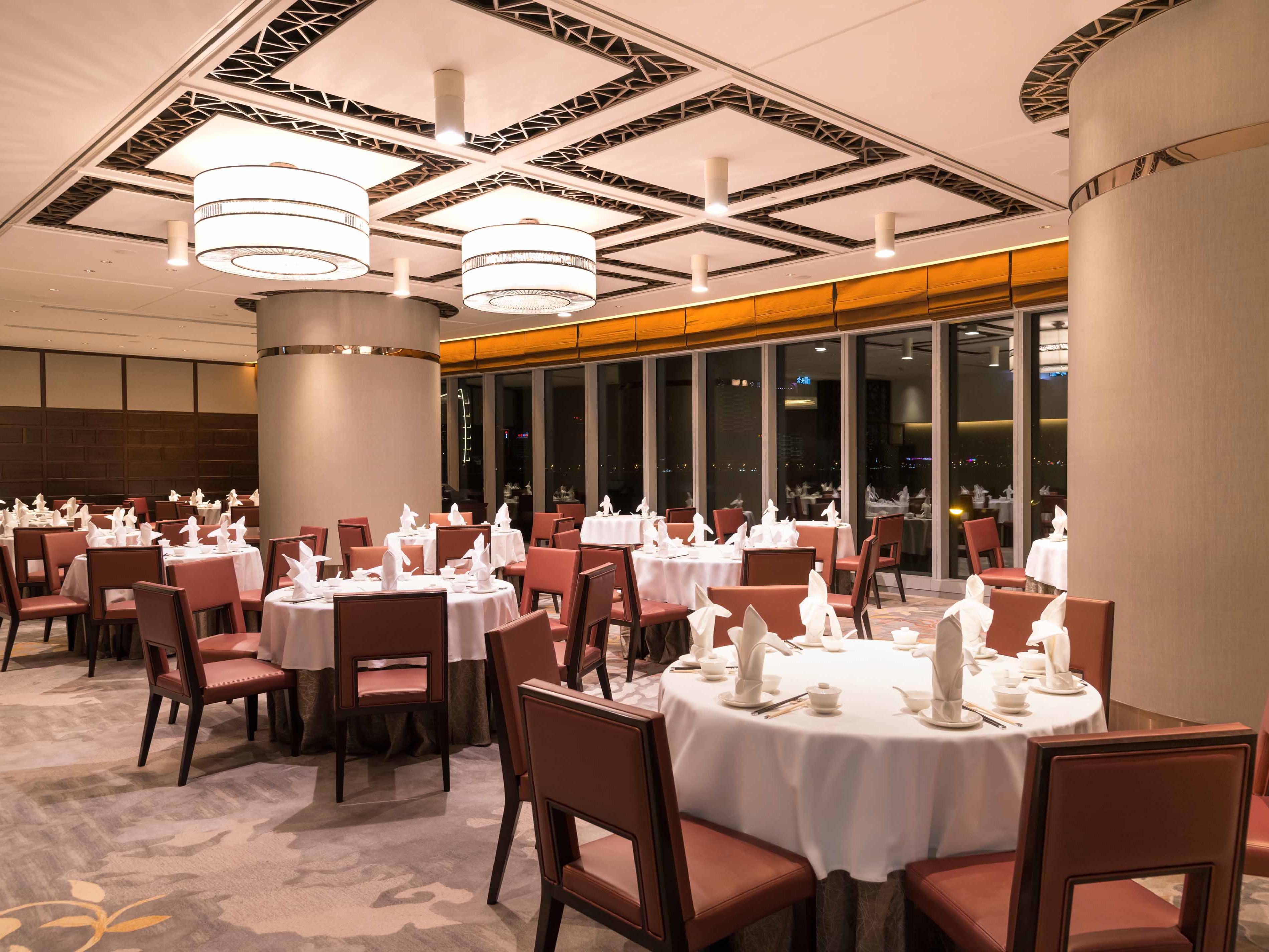 Macau Luxury Hotels in China | Crowne Plaza Macau