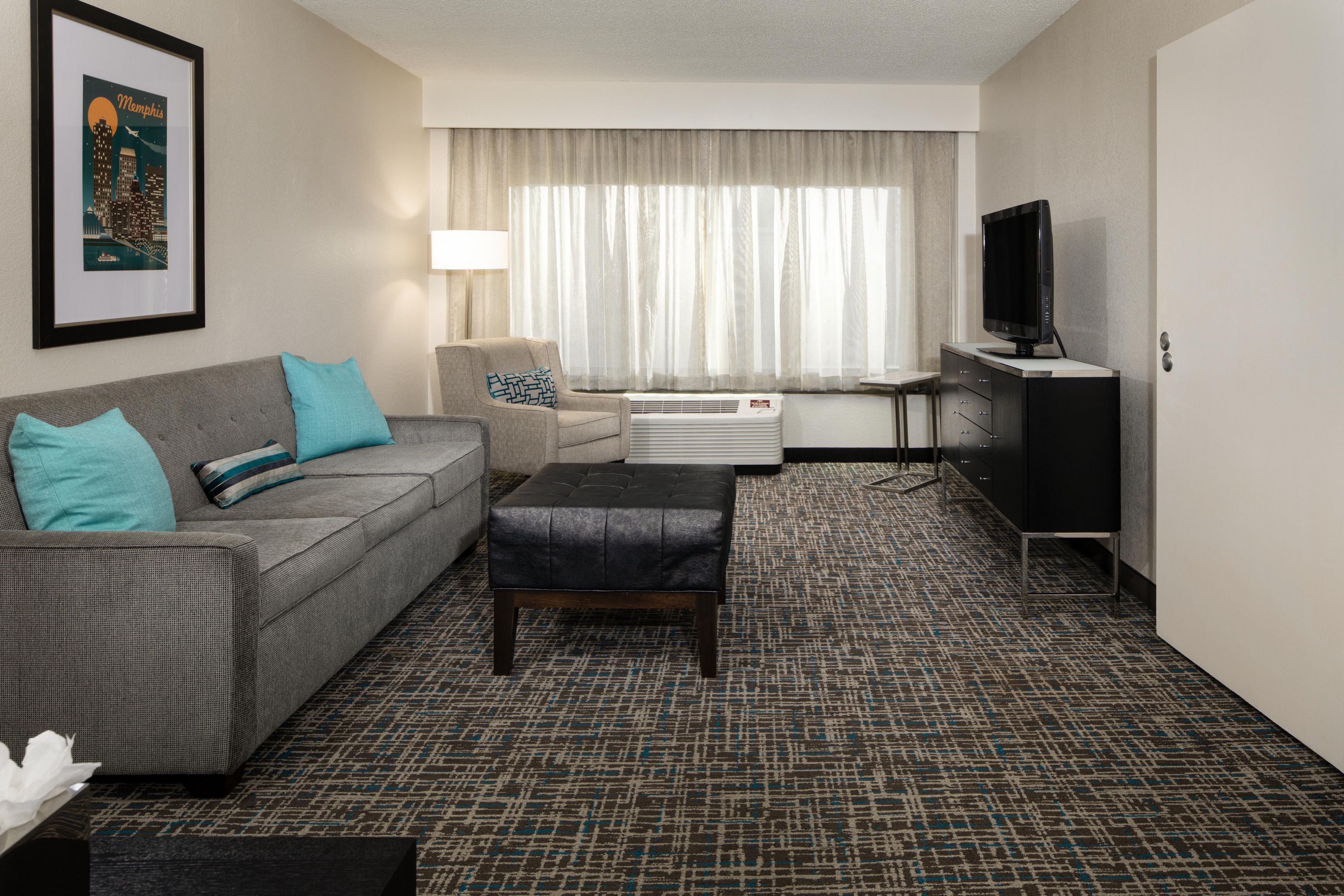 Downtown Memphis Hotel near Memphis Zoo | Crowne Plaza Memphis Downtown