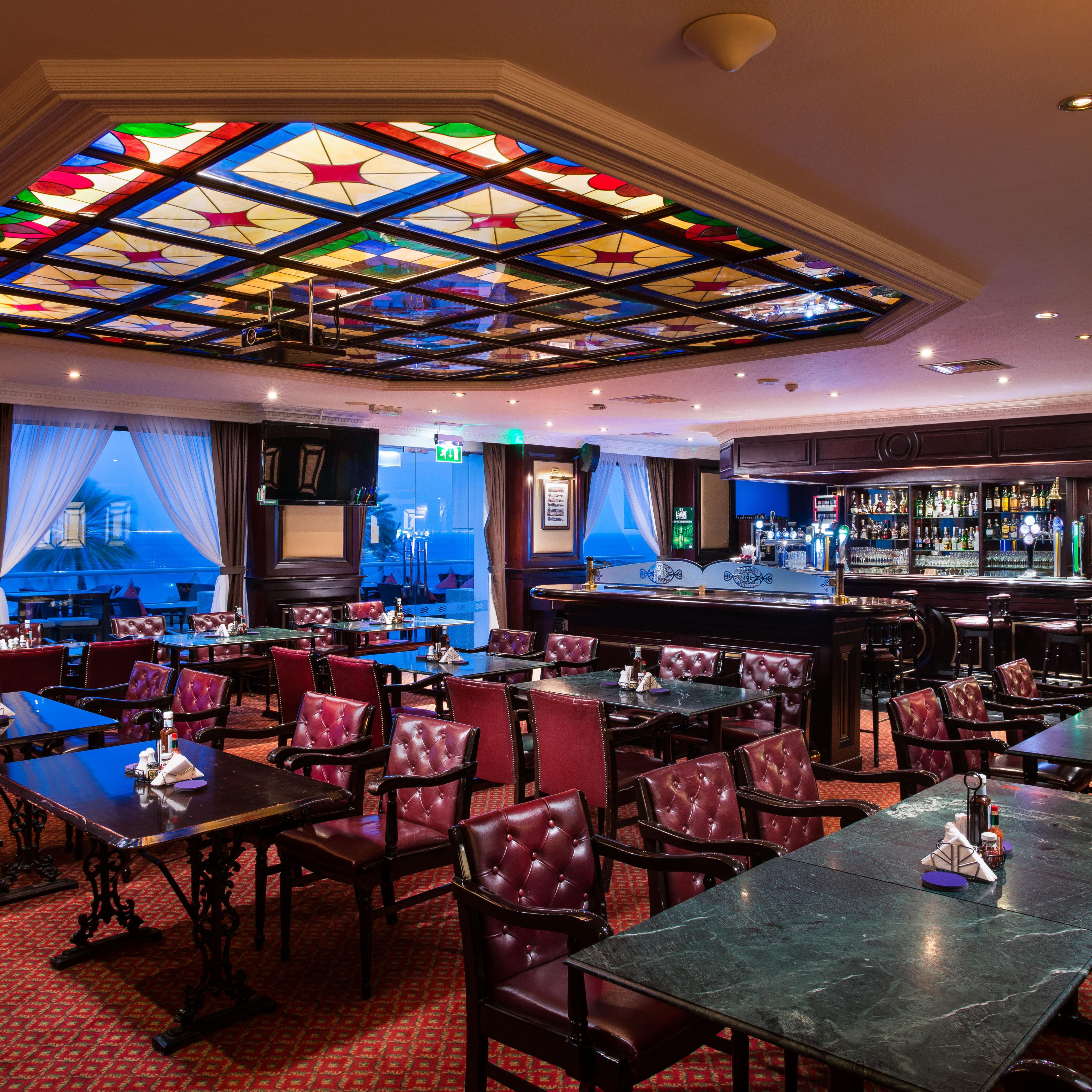 Crowne Plaza Muscat - Muscat, Oman