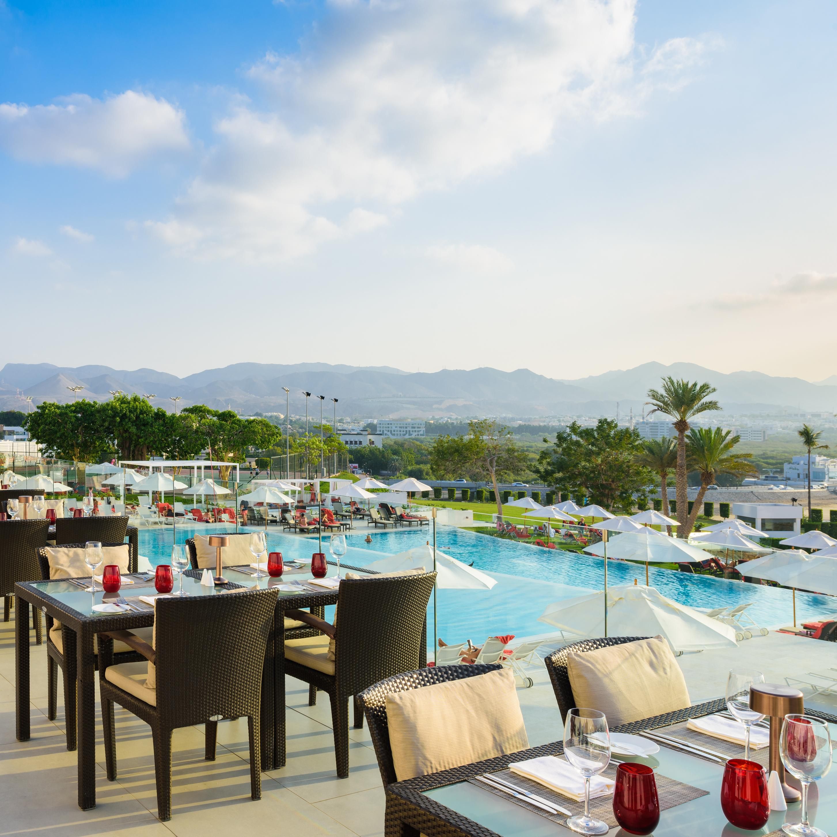 Crowne Plaza Muscat - Muscat, Oman
