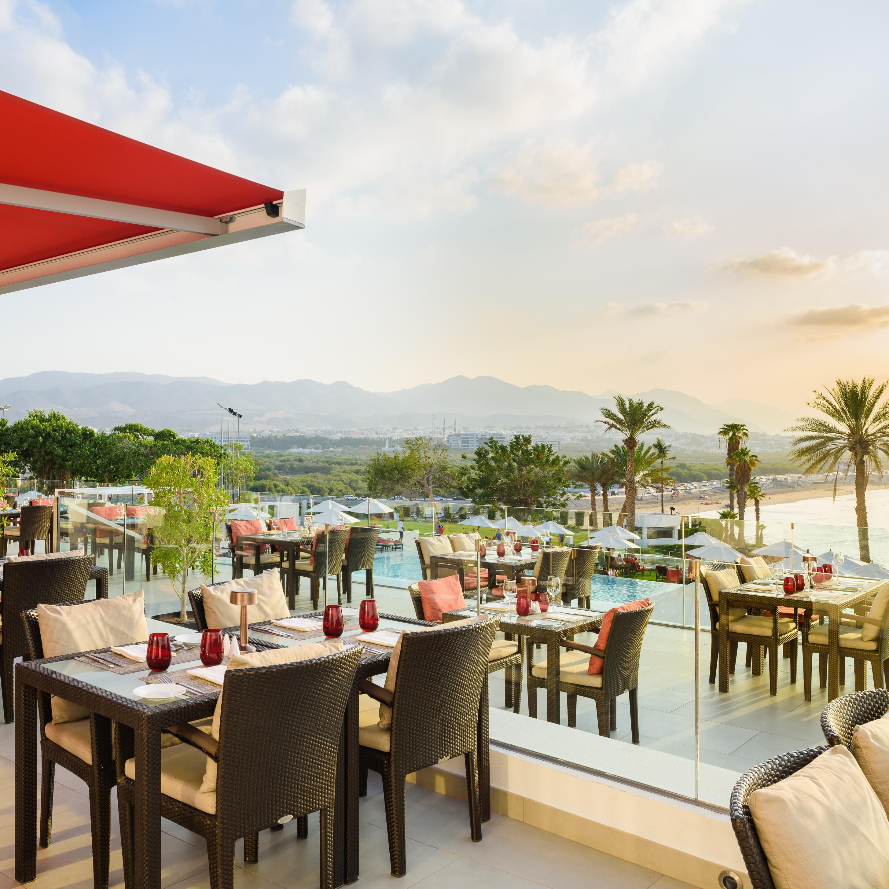 Crowne Plaza Muscat - Muscat, Oman