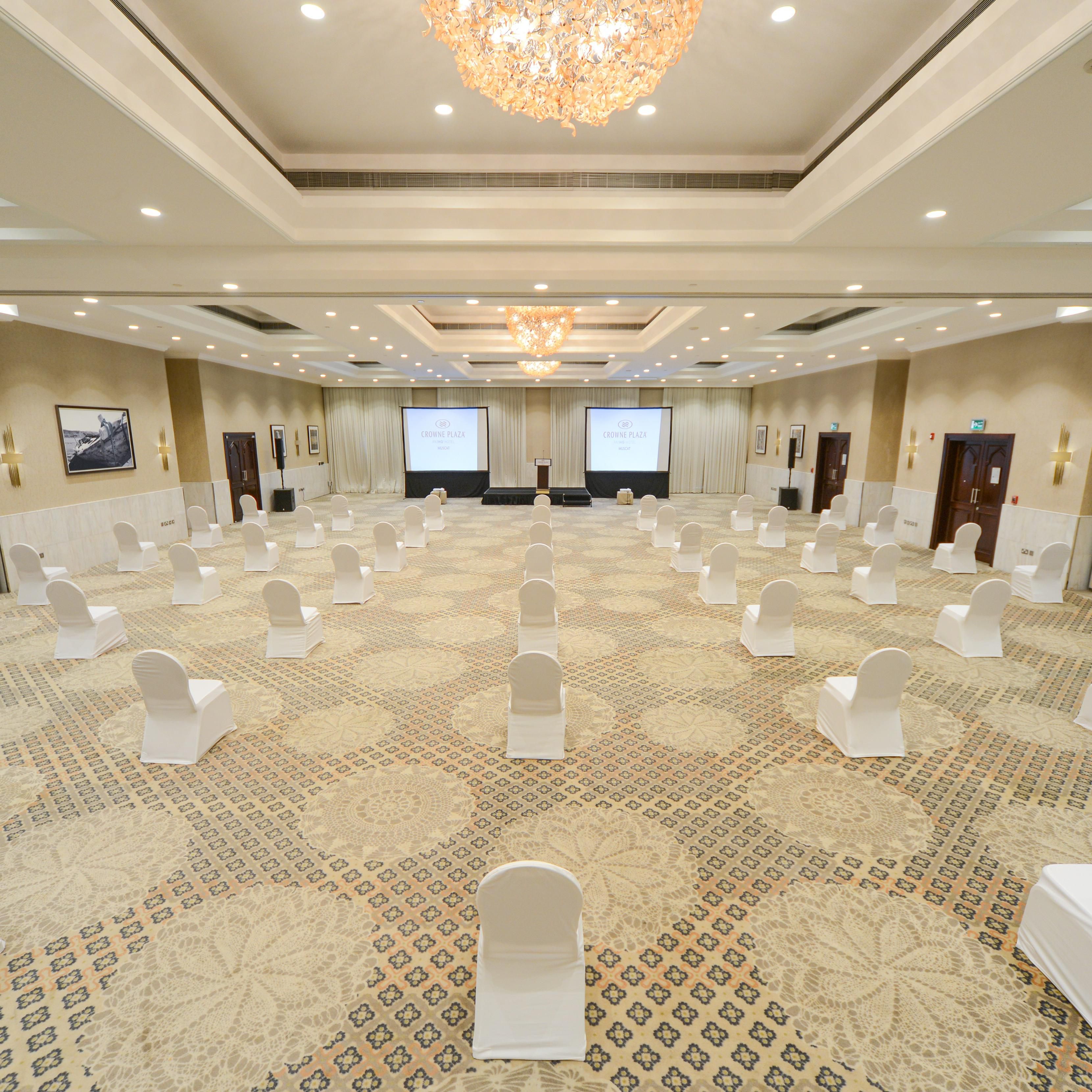 Crowne Plaza Muscat - Muscat, Oman