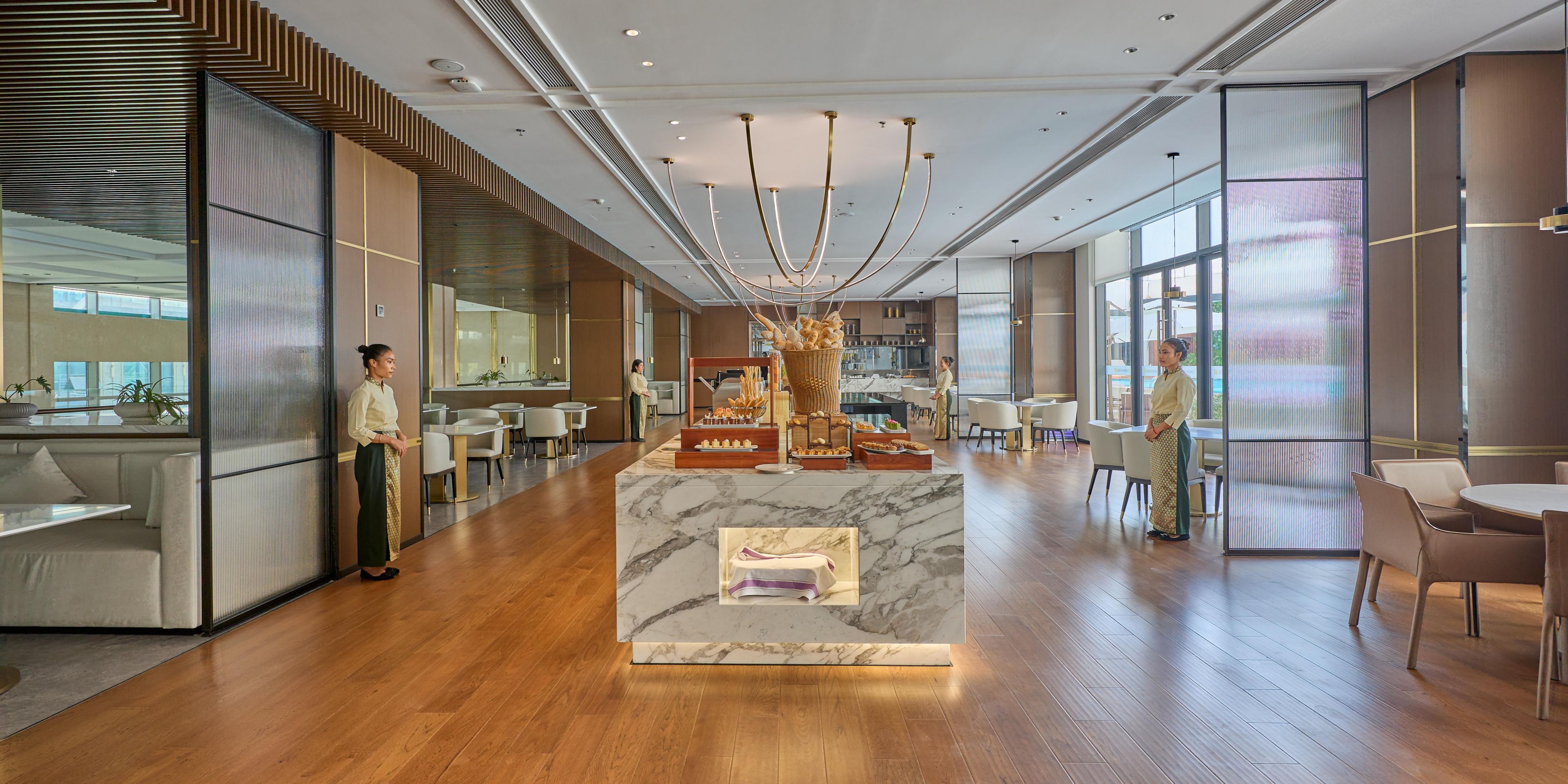 Crowne Plaza Phnom Penh Dining Options