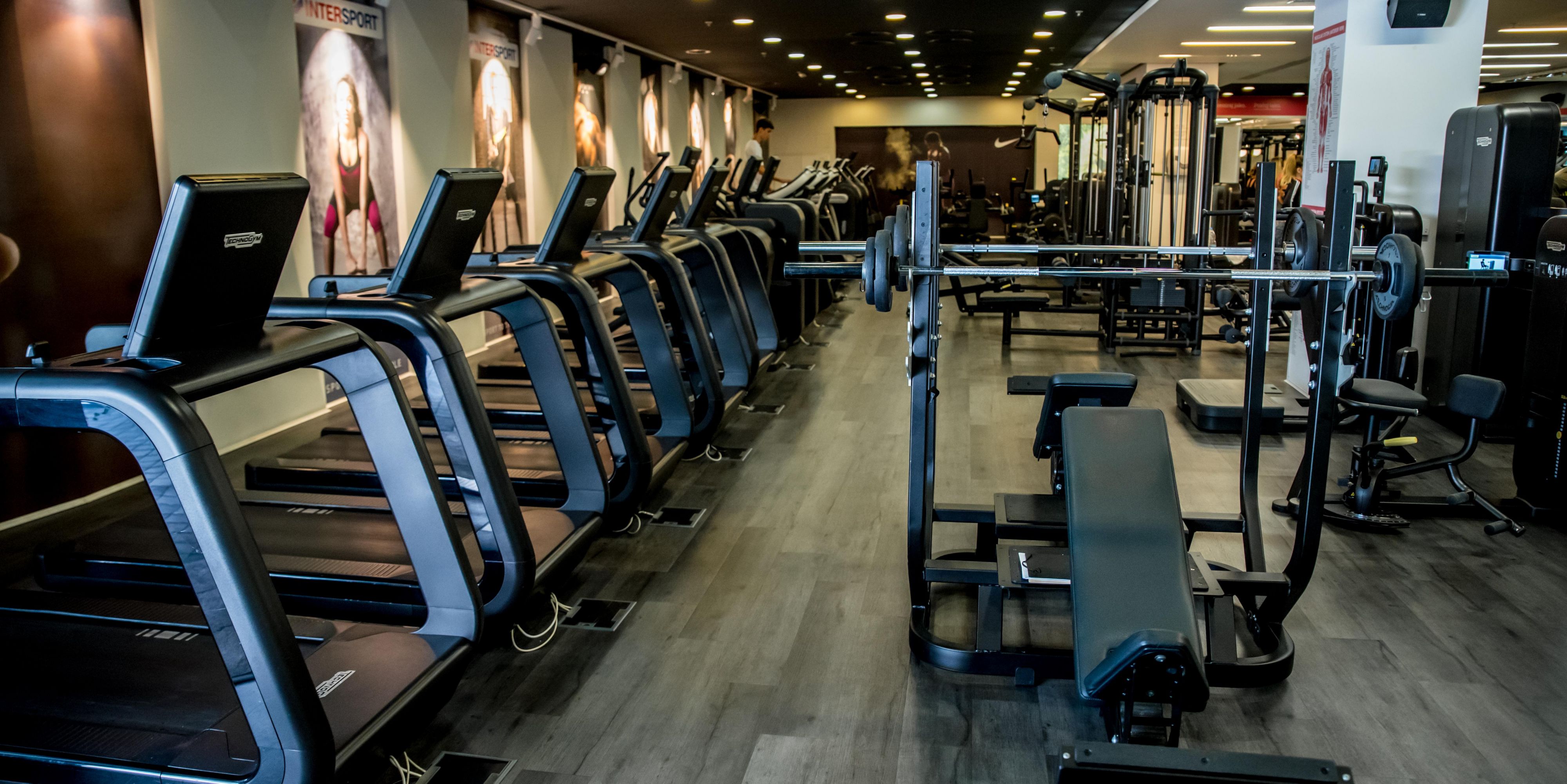 Crowne Plaza Podgorica – Business Hotel with Dining and Fitness Center