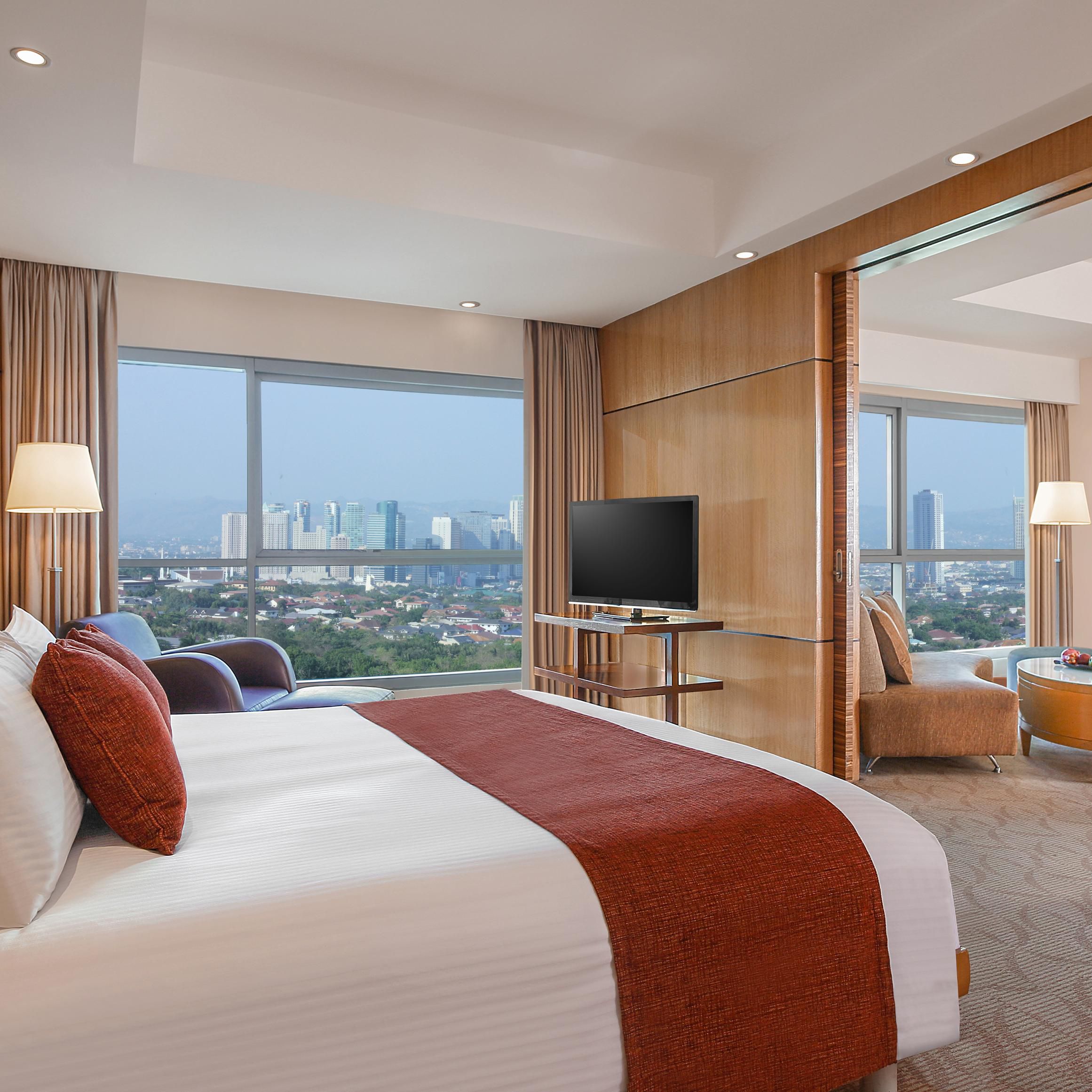 Crowne Plaza Manila Galleria - Quezon City, Philippines