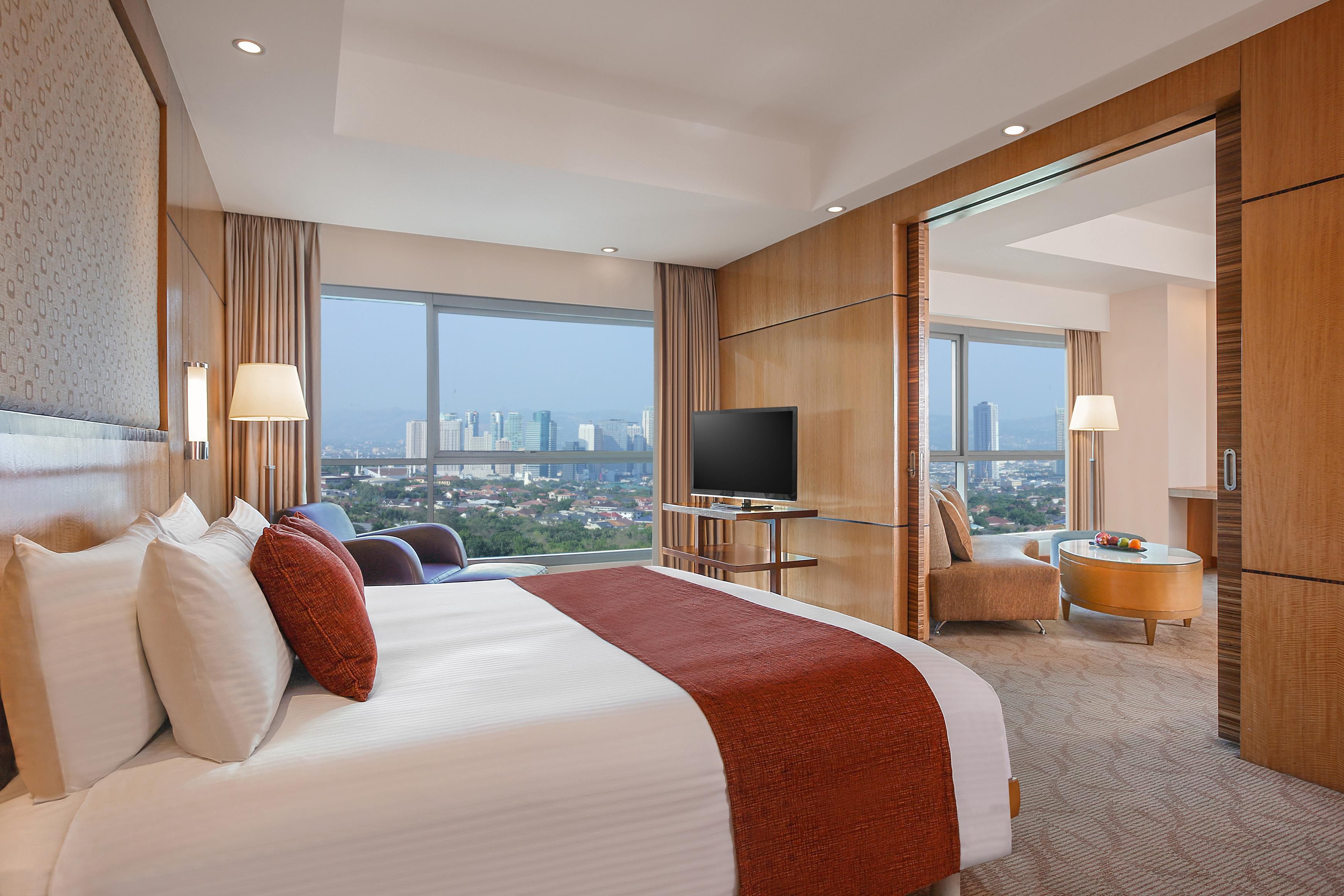 Crowne Plaza Manila Galleria - Quezon City, Philippines