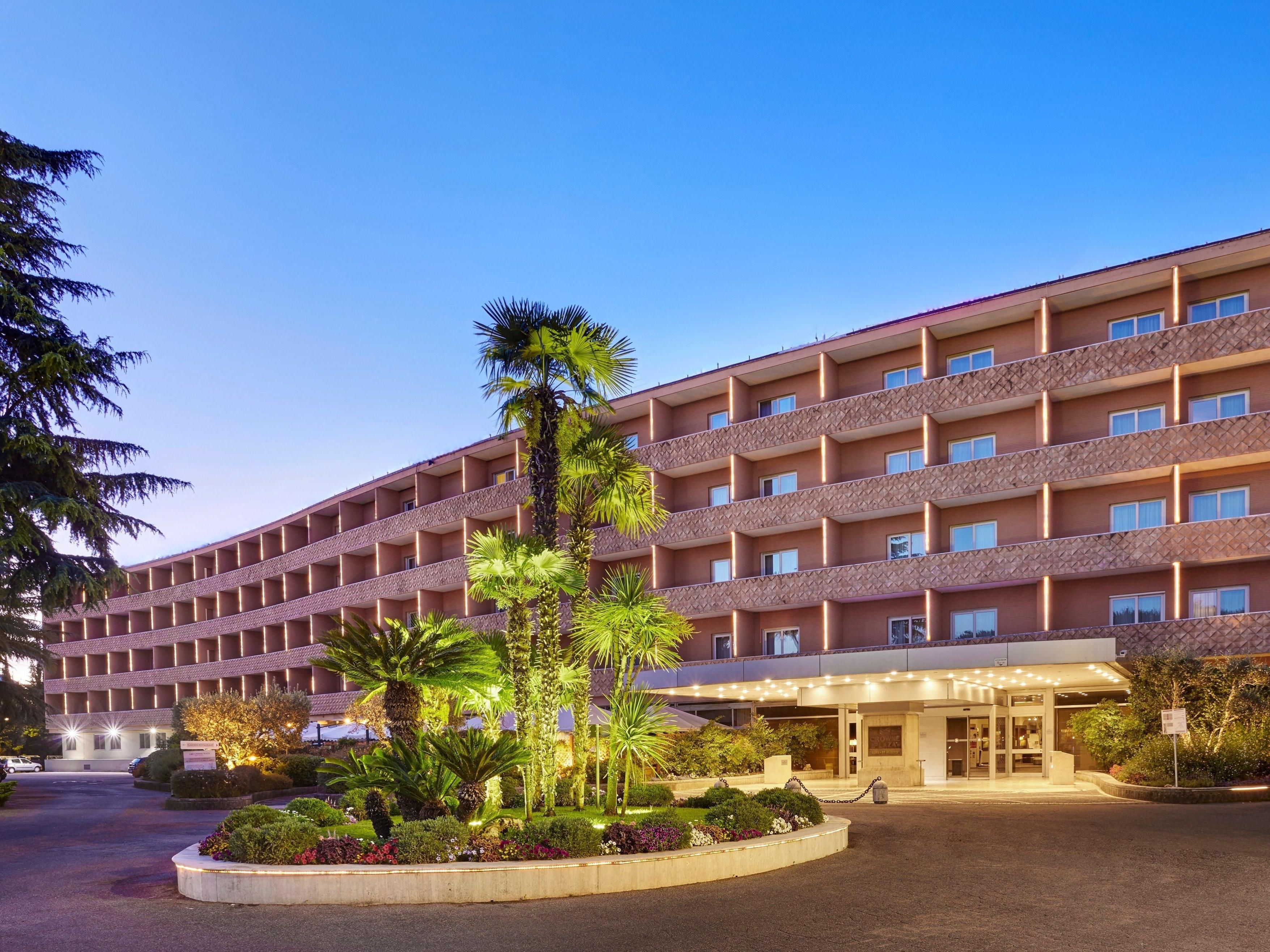4-Star Business Hotel: Crowne Plaza Rome - St. Peter's