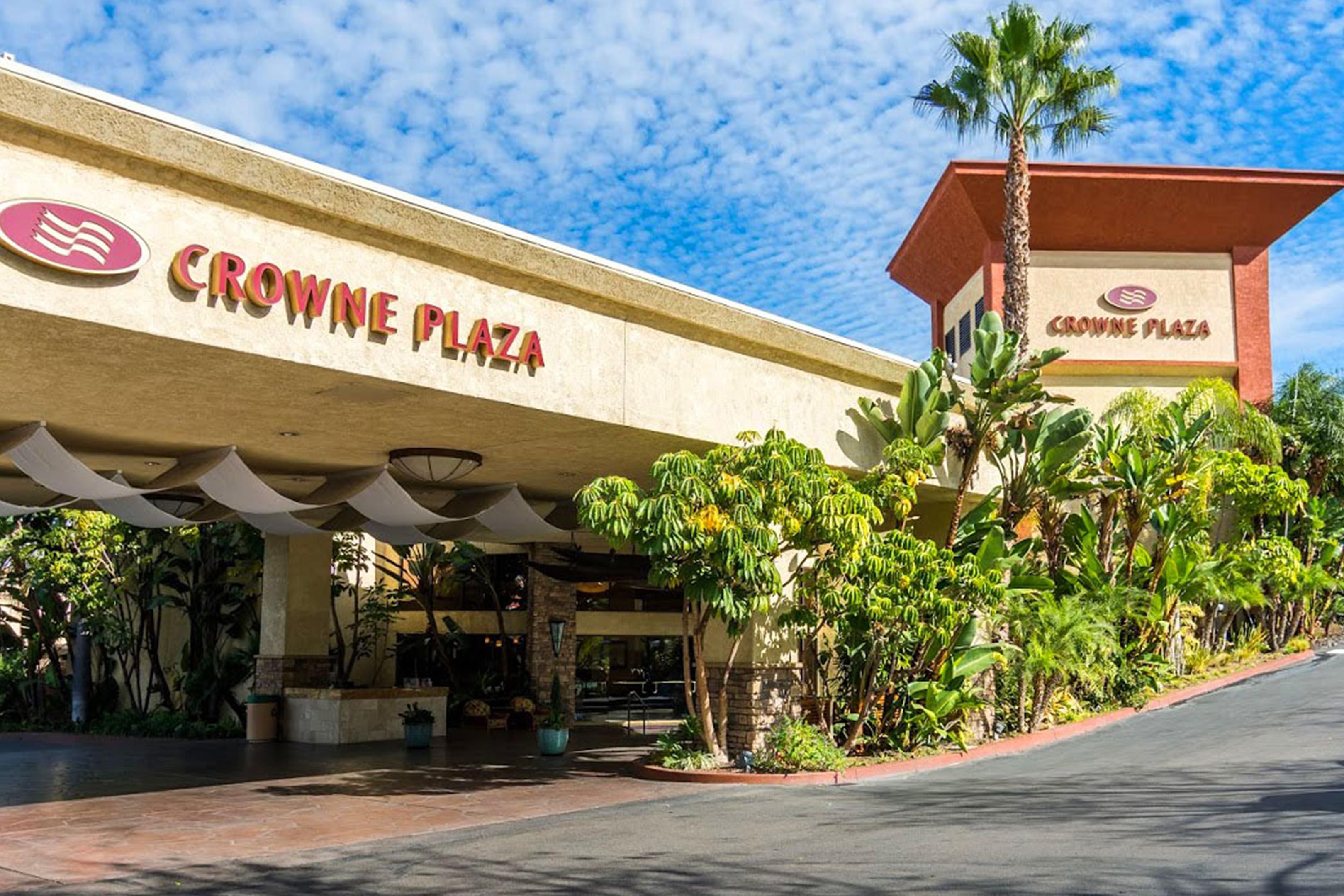 Hotels in Mission Valley San Diego | Crowne Plaza San Diego - Mission ...