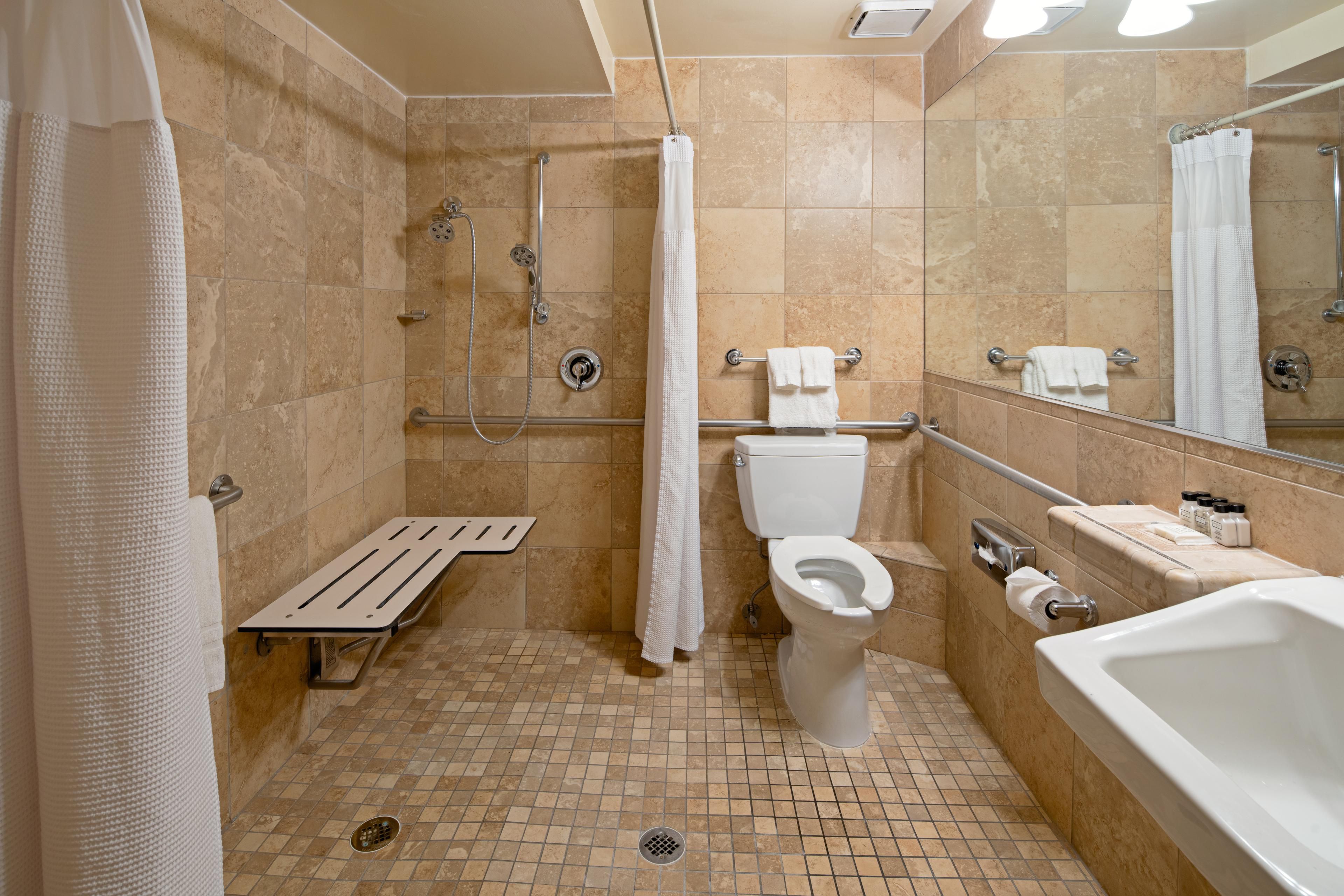 Hotels in Mission Valley San Diego | Crowne Plaza San Diego - Mission ...