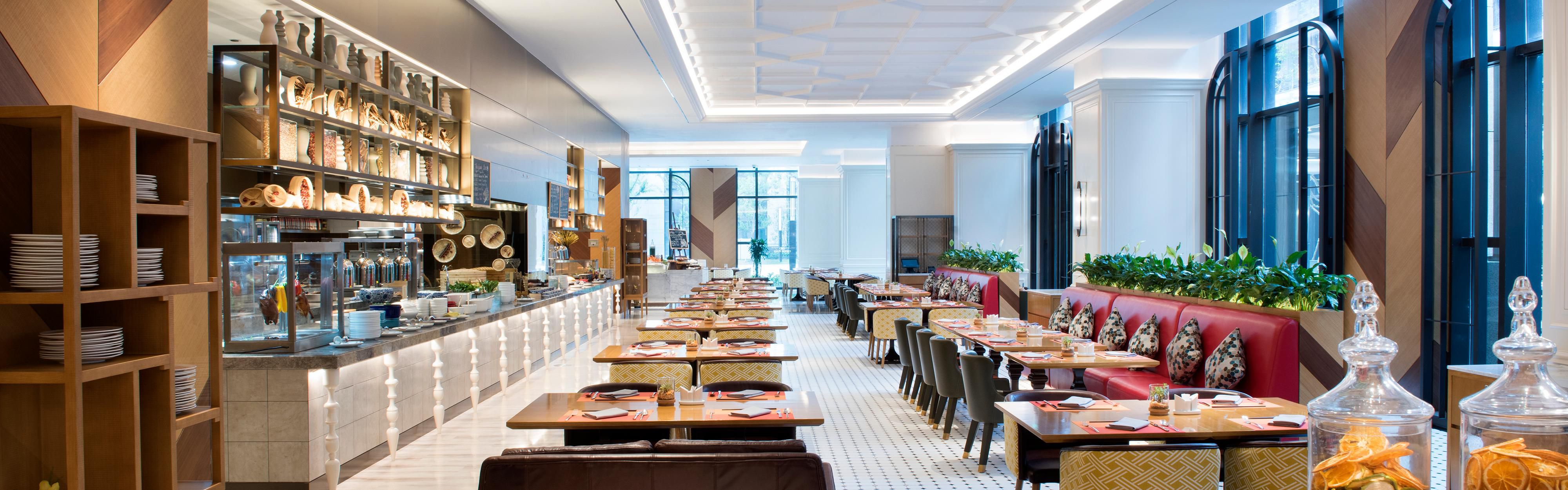 Discover local and global delicacies