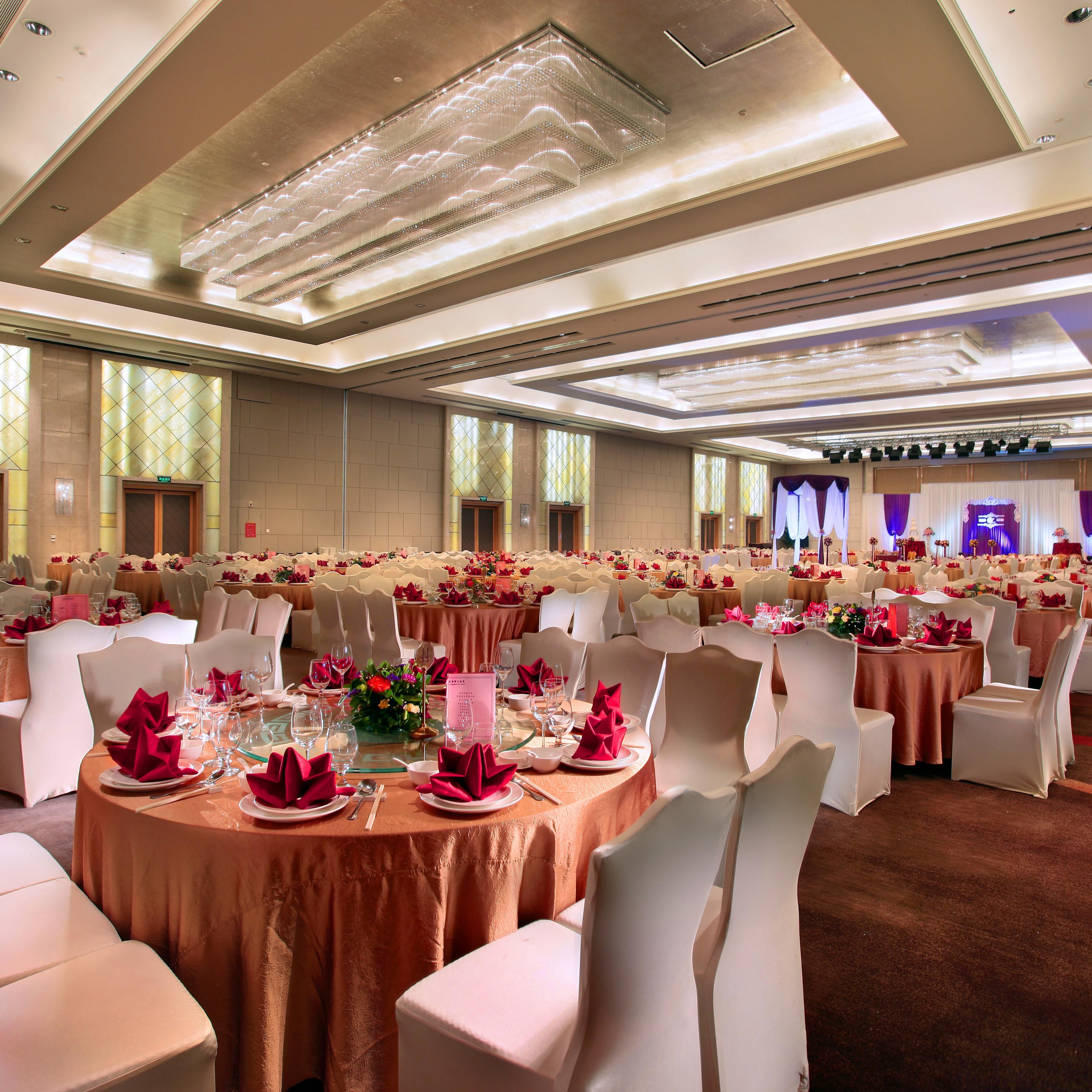 Hotels Near Dafen Oil Painting Village | Crowne Plaza Shenzhen Longgang City Centre