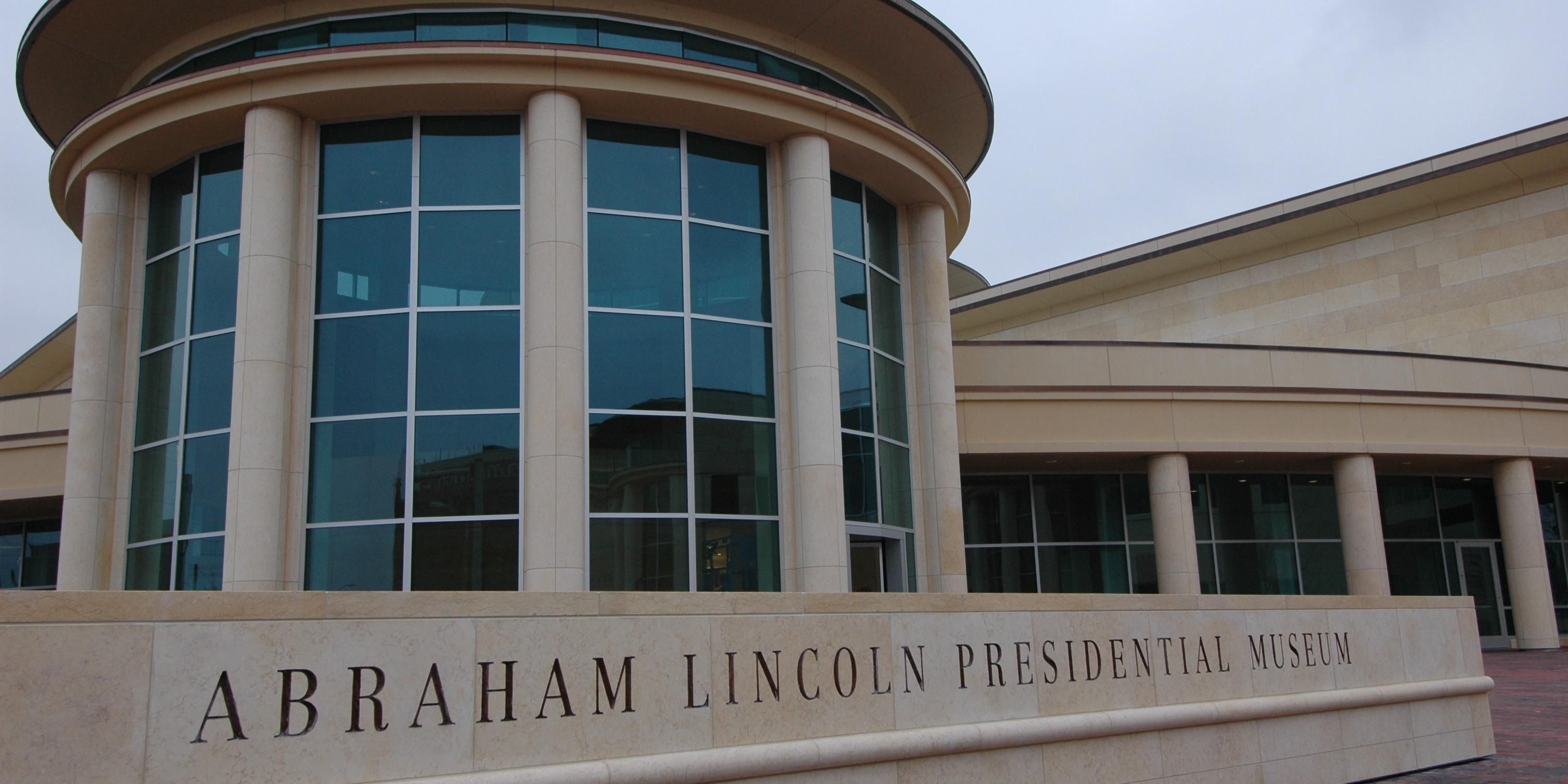 Hotels in Downtown Springfield, IL | Crowne Plaza Springfield ...