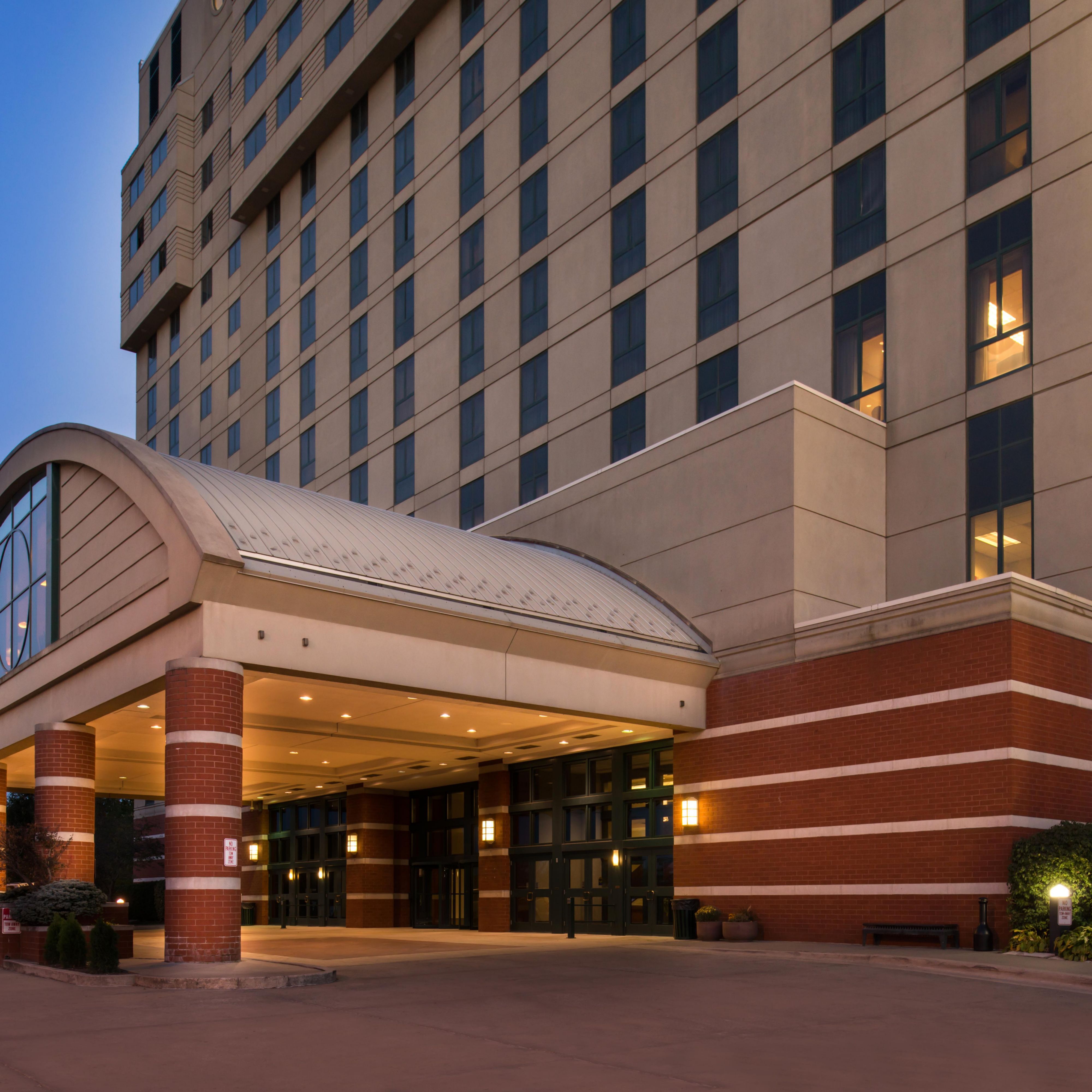 Hotels in Downtown Springfield, IL | Crowne Plaza Springfield ...