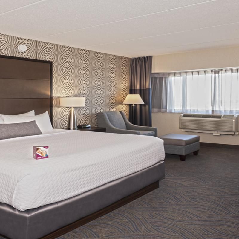Mississippi River Hotel | Crowne Plaza Suites MSP Airport - Mall of America