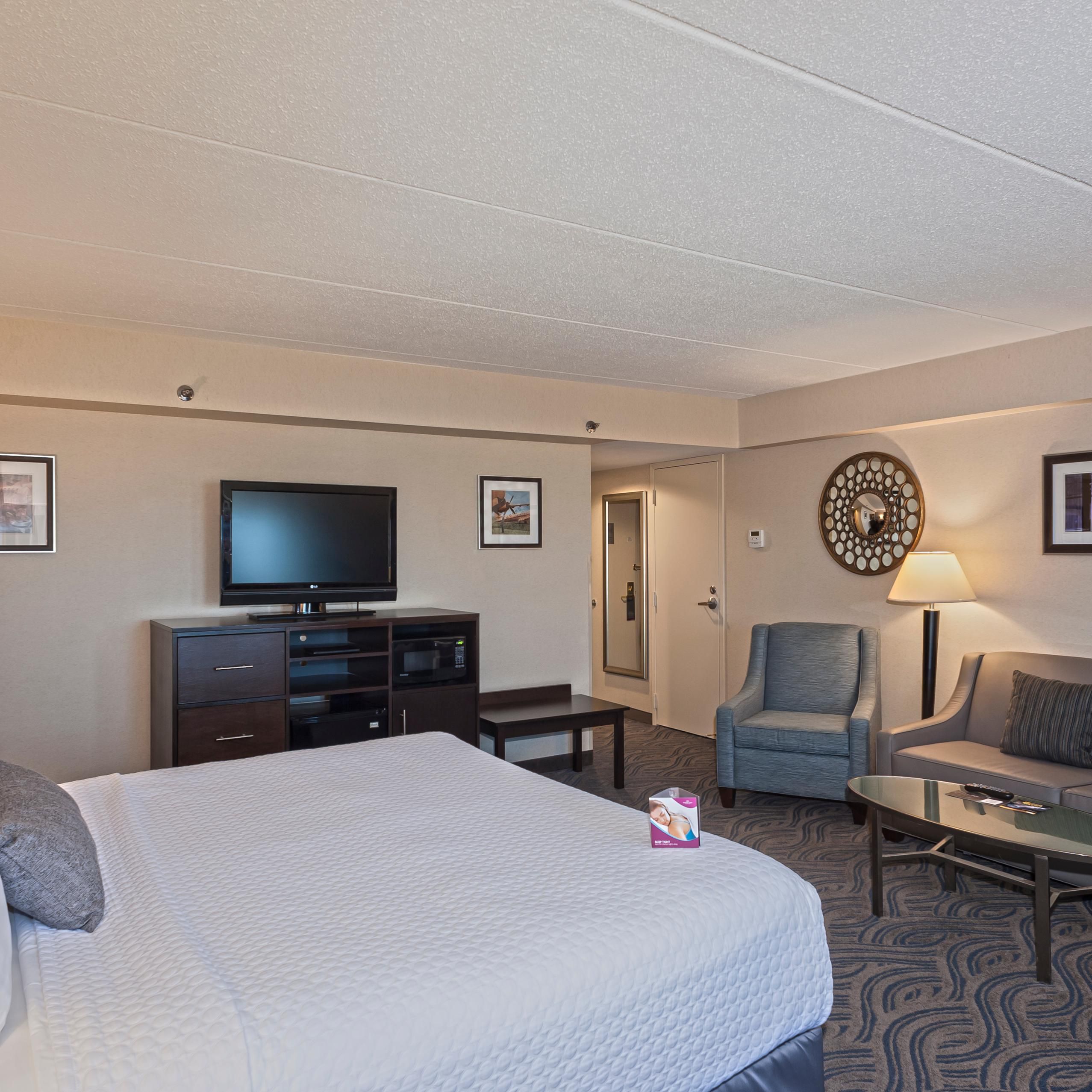 Mississippi River Hotel | Crowne Plaza Suites MSP Airport - Mall of America