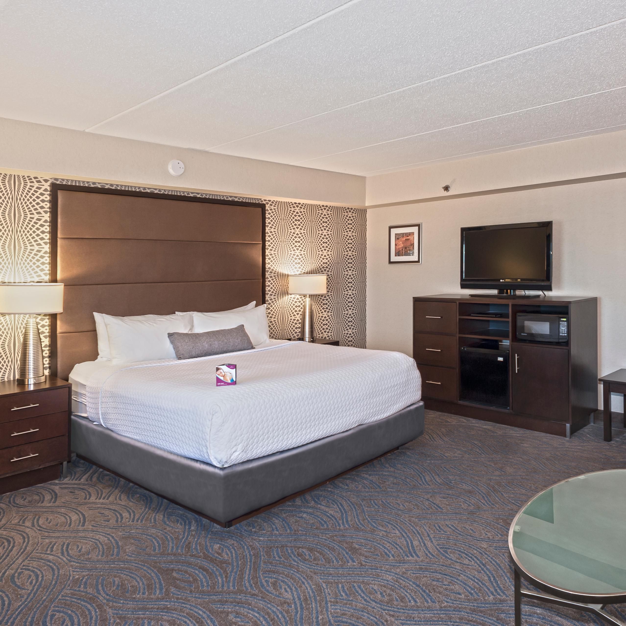 Mississippi River Hotel | Crowne Plaza Suites MSP Airport - Mall of America