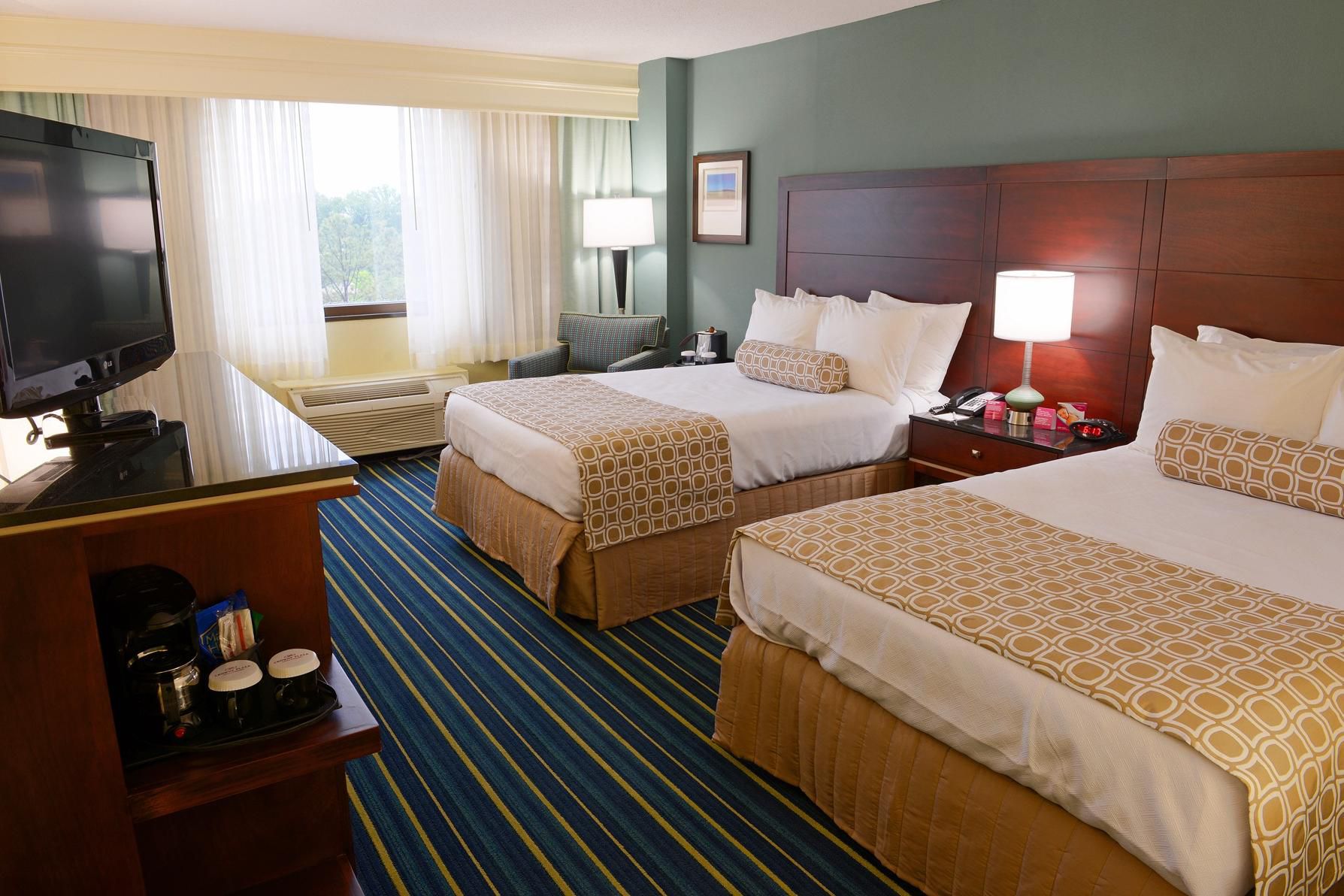 Hotels Near Virginia Beach Convention Center | Crowne Plaza Virginia ...