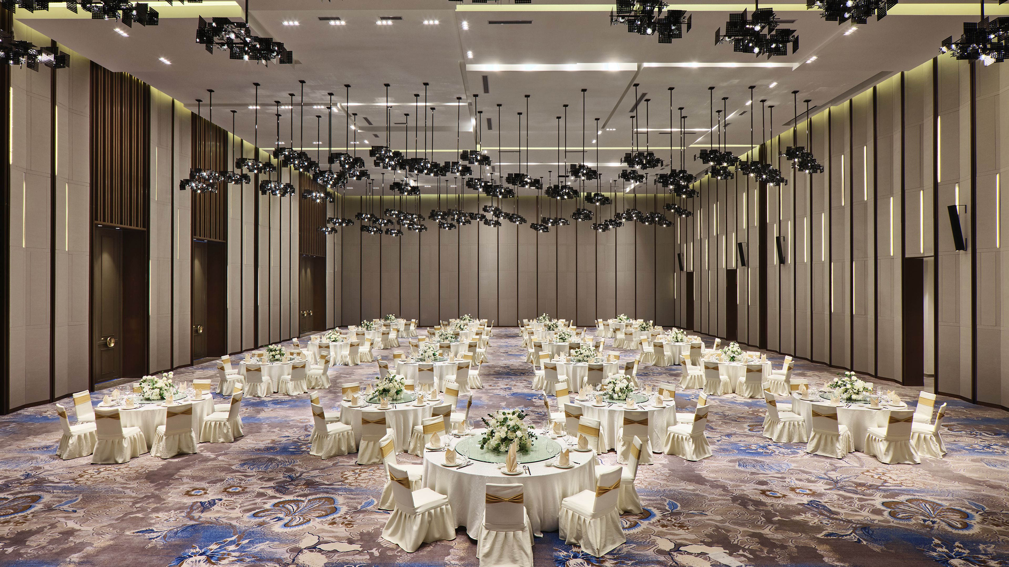 Crowne Plaza Wuhan Development Zone - Hotel Meeting Rooms for Rent