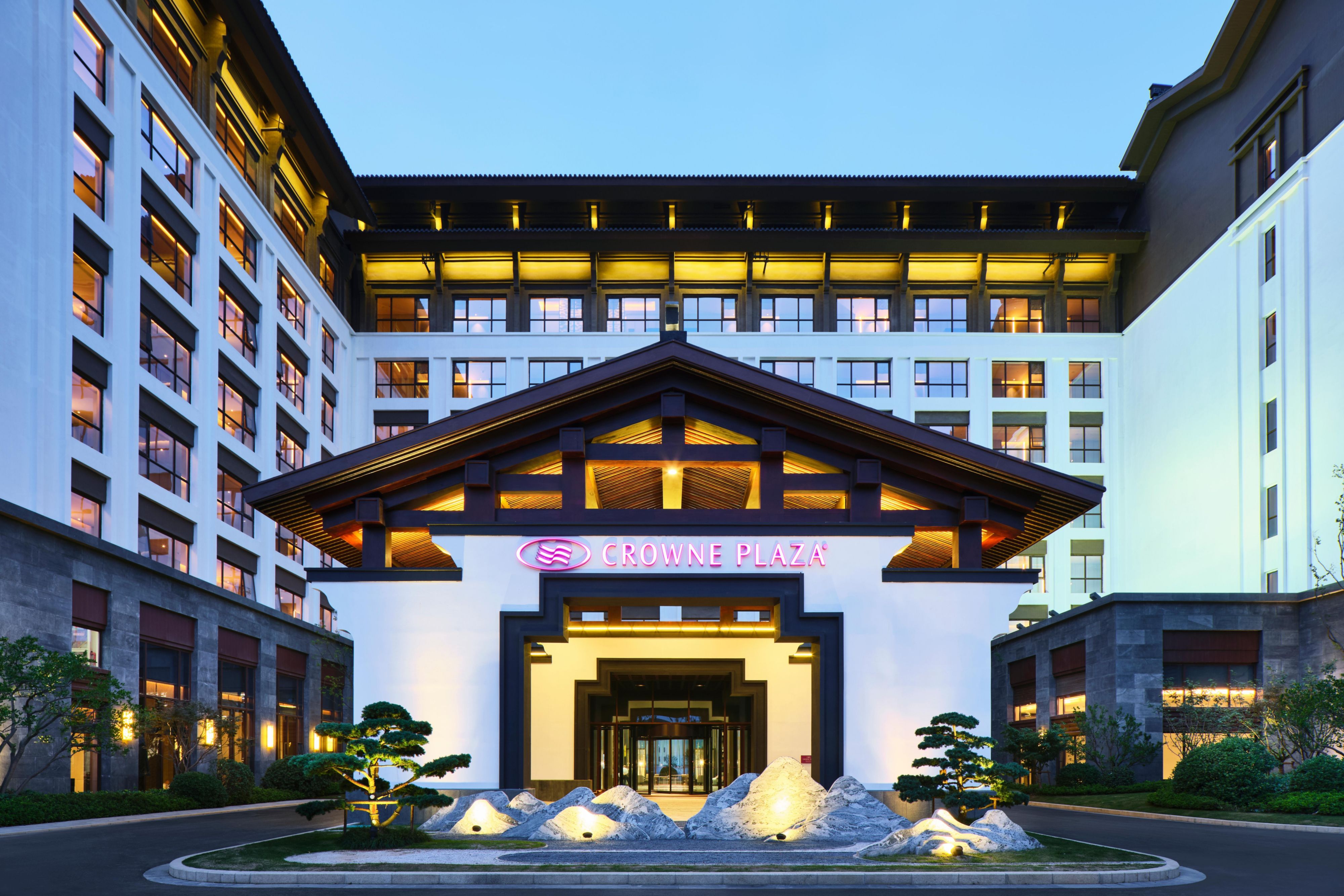 Crowne Plaza Wuxi Lake View - Wuxi, Mainland China