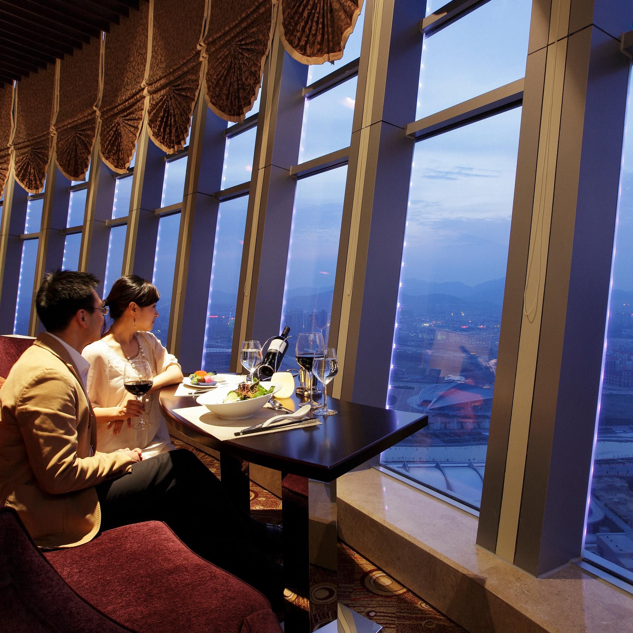 Crowne Plaza Yantai Sea View - Yantai, Mainland China